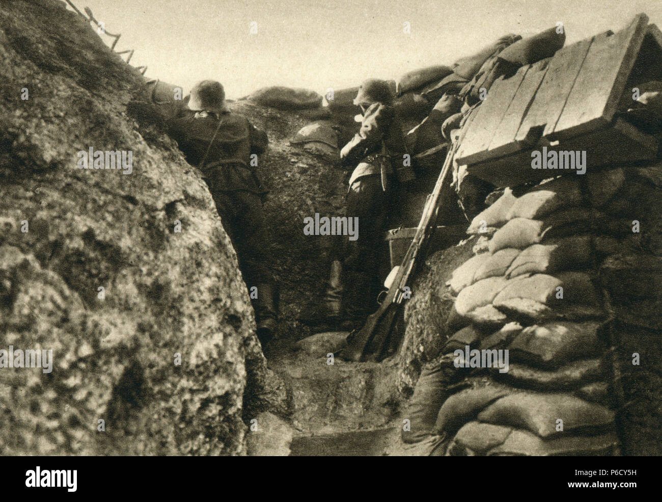 World war 1 trench hi-res stock photography and images - Alamy
