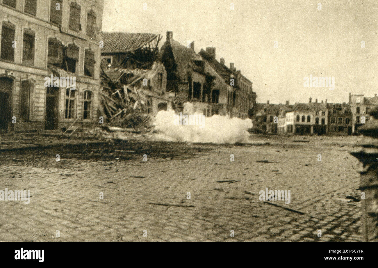 world war i, bailleul, artillery fire, ww1, wwi, world war one Stock ...