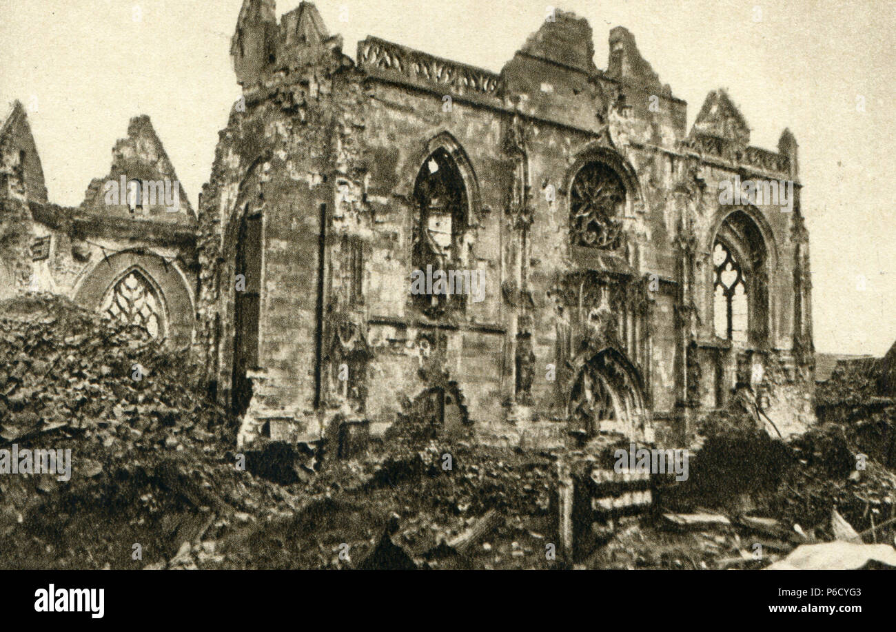 cathedral, world war i, péronne, ww1, wwi, world war one Stock Photo ...