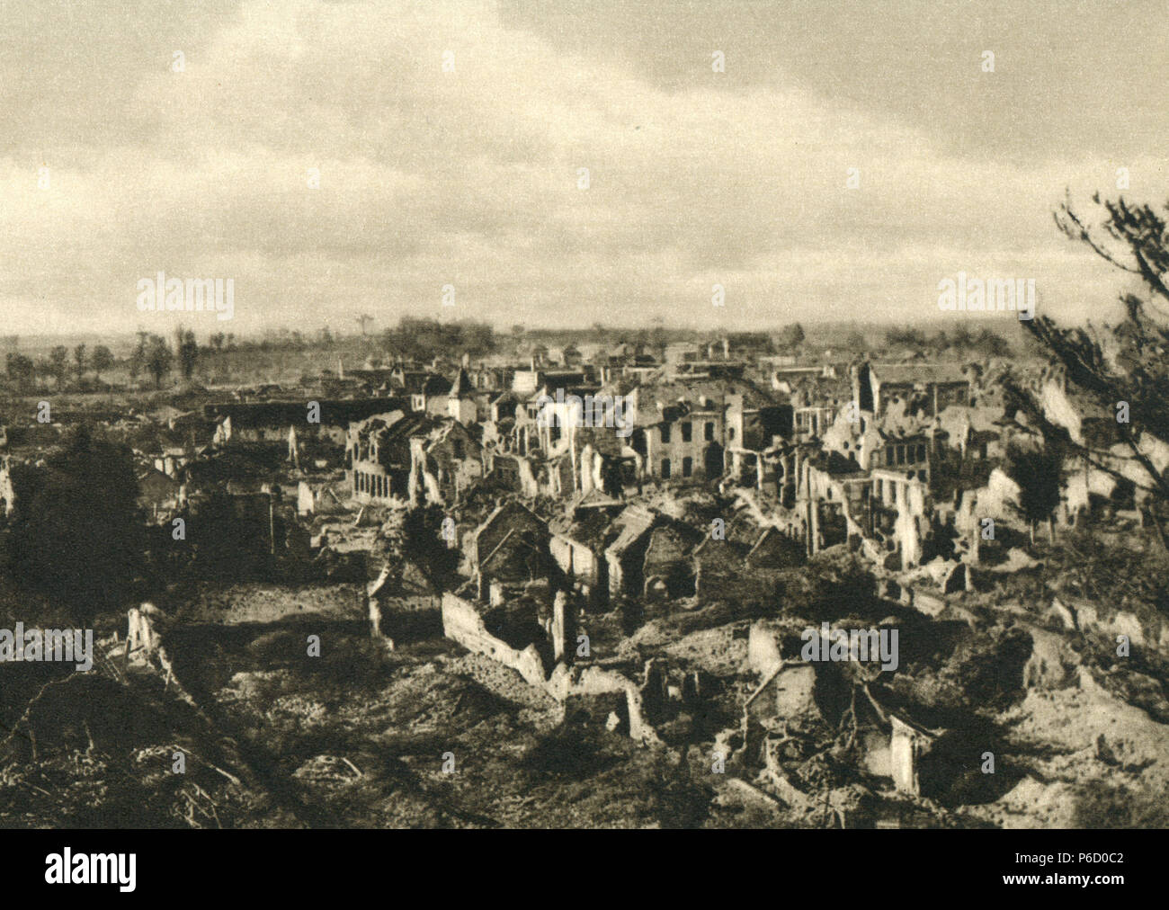 rubble, world war i, bapaume, ww1, wwi, world war one Stock Photo - Alamy