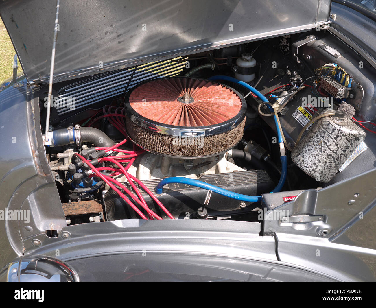 Rover v8 engine hi-res stock photography and images - Alamy