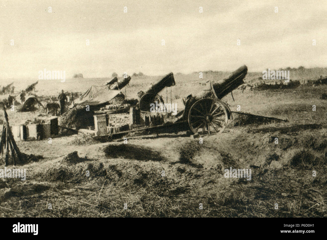 Ww1 field gun hi-res stock photography and images - Alamy