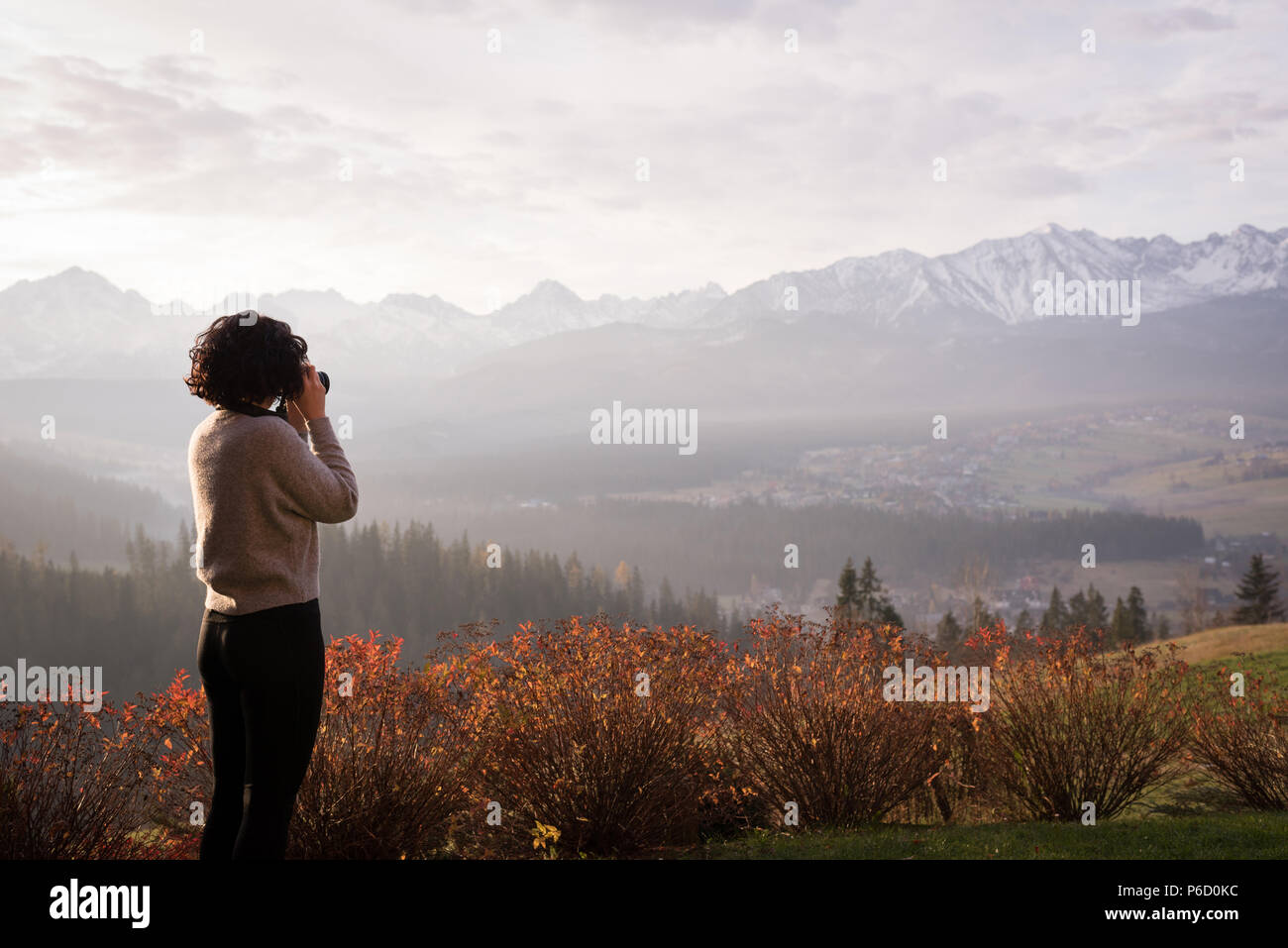 Woman taking digital camera hi-res stock photography and images - Alamy