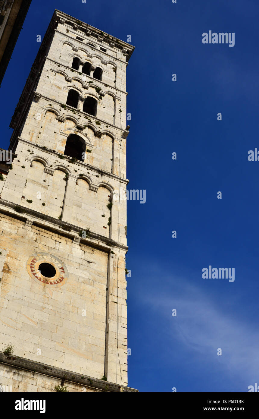 Romanesque bell tower hi-res stock photography and images - Alamy