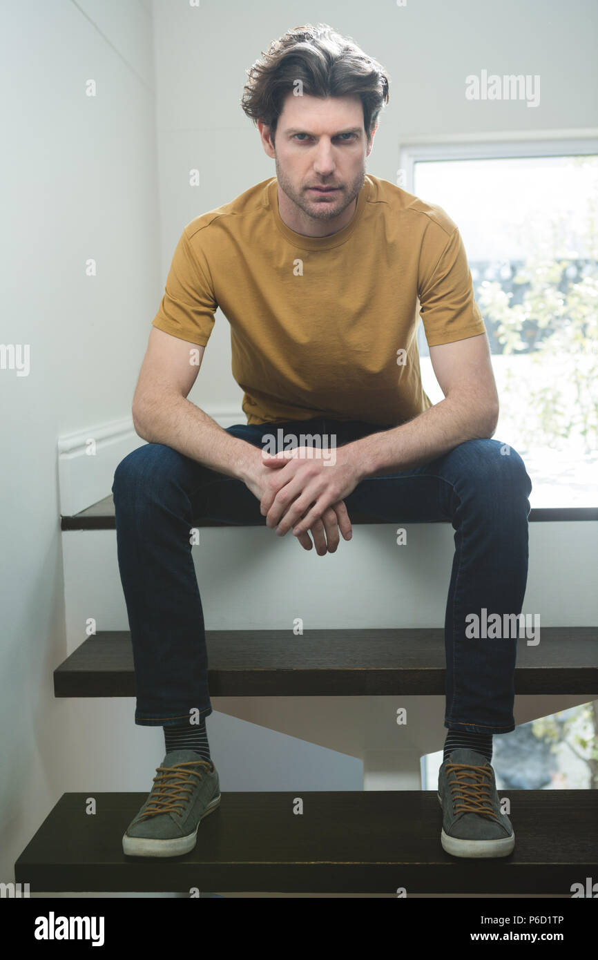 Modern home stairs hi-res stock photography and images - Alamy