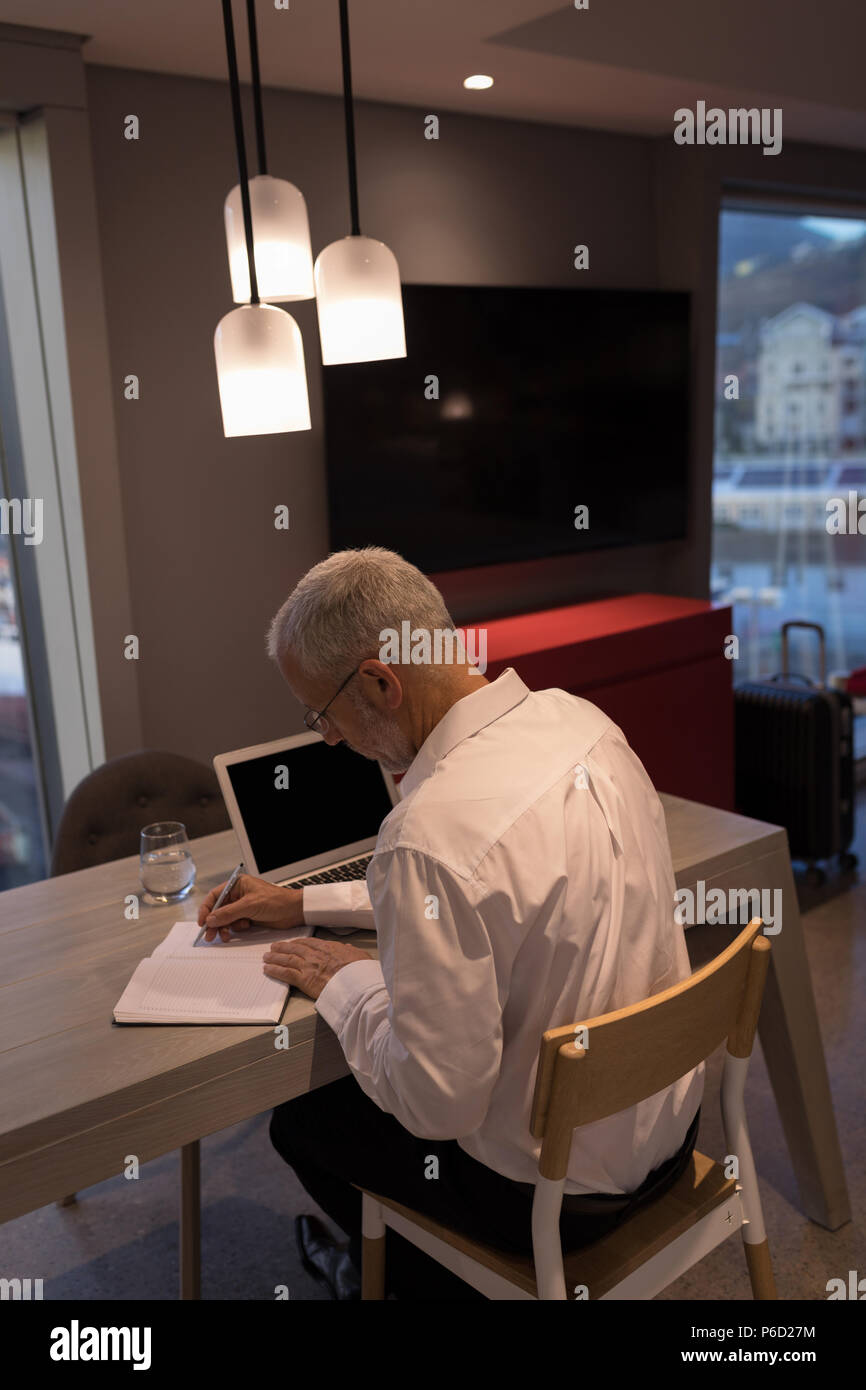 Note taking notes hi-res stock photography and images - Alamy