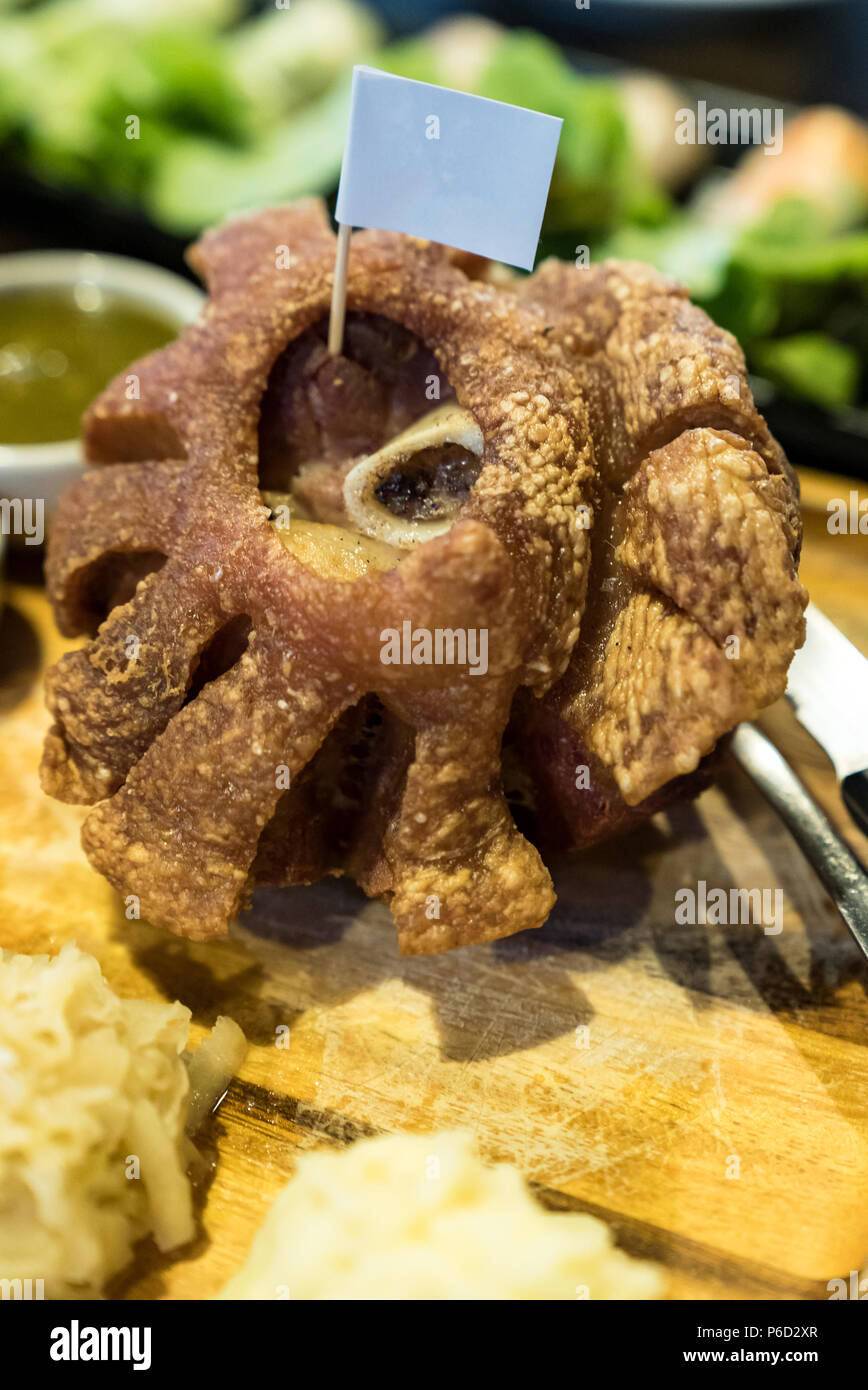 Ham hocks hi-res stock photography and images - Alamy