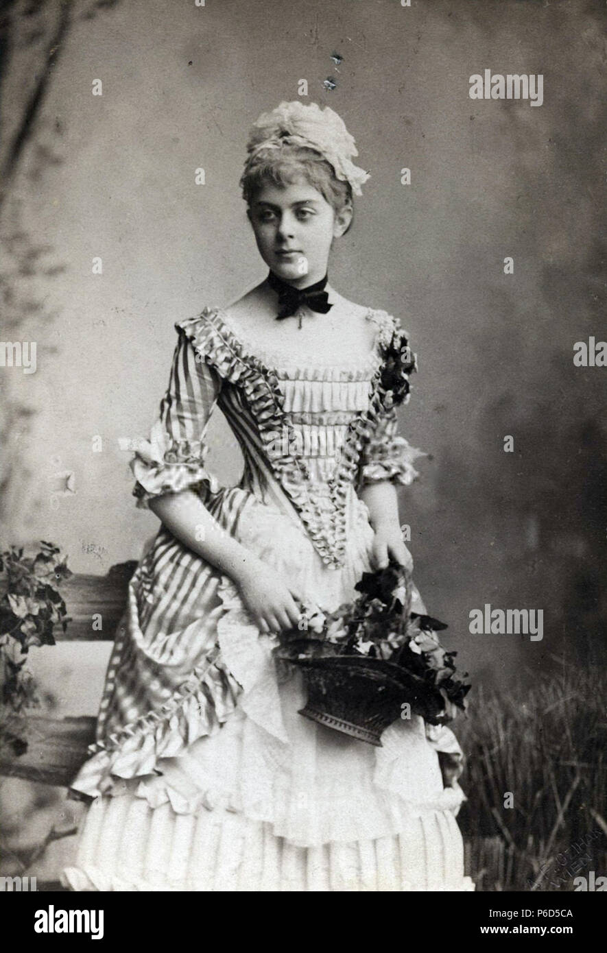 Deutsch: Maria 'Mary' von Vetsera English: Baroness Mary Vetsera (1871 ...