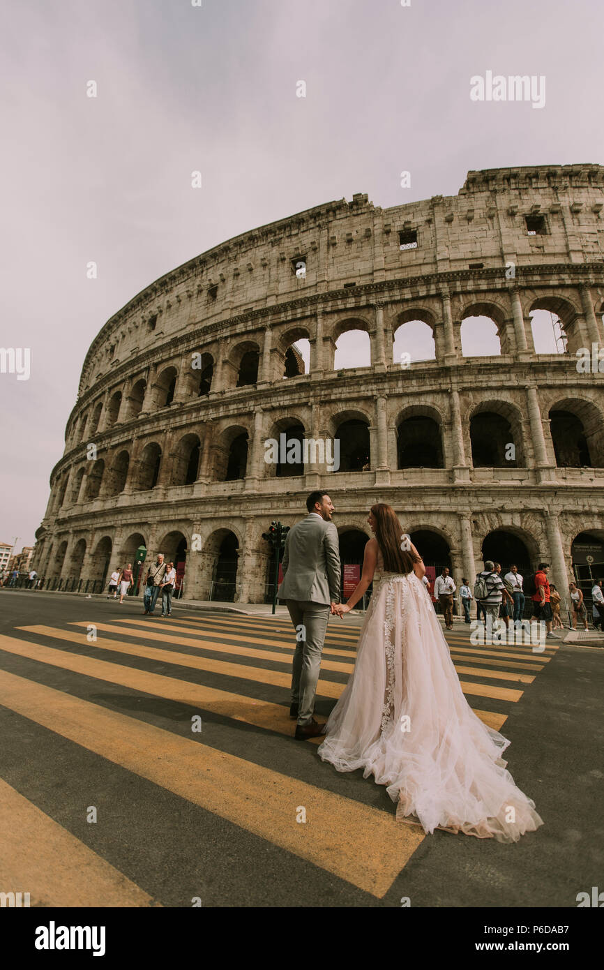 Bride and groom in street hi-res stock photography and images - Alamy