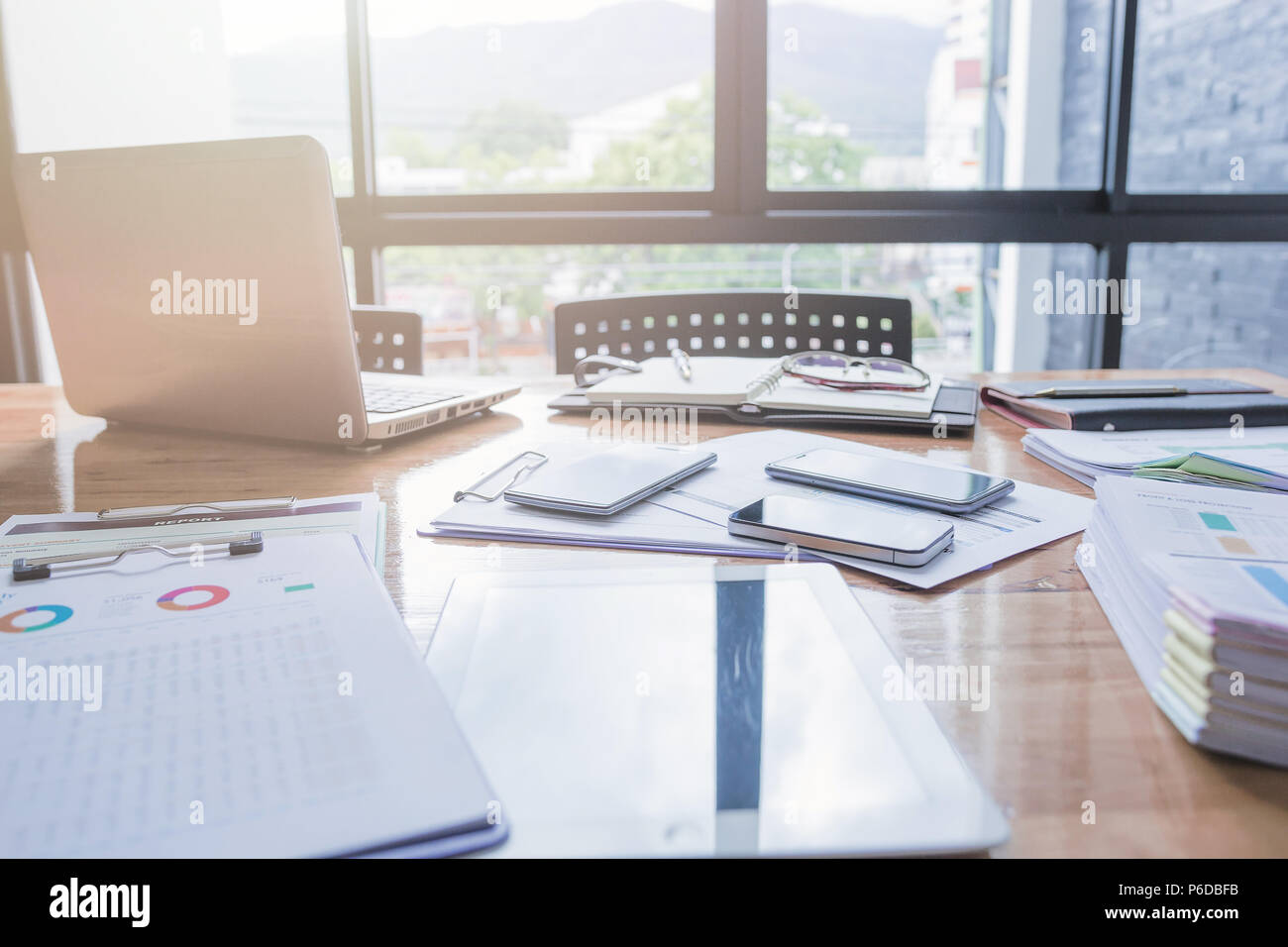 Billing desk hi-res stock photography and images - Alamy