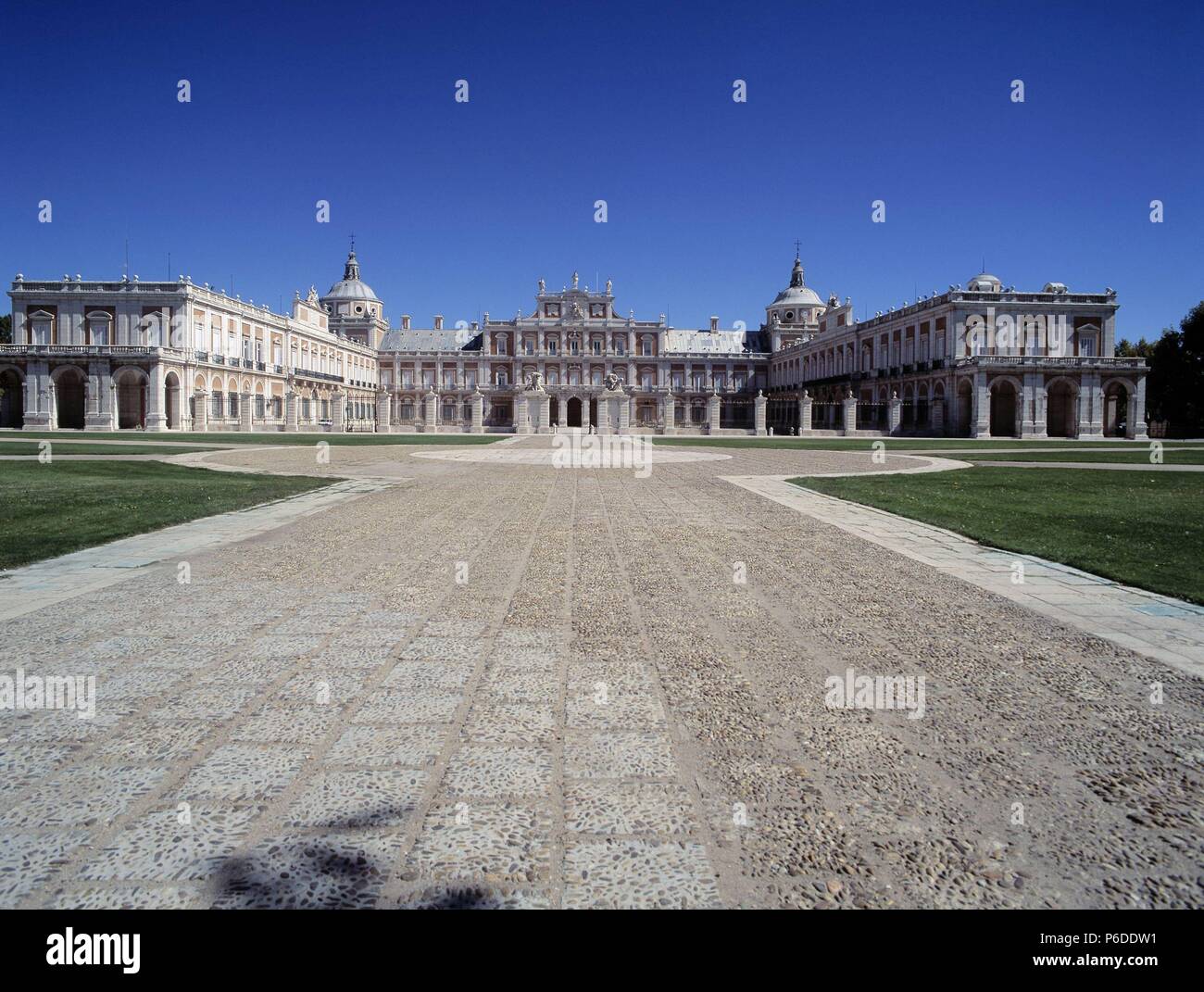 MADRID. ARANJUEZ. PALACIO REAL , FACHADA PRINCIPAL Stock Photo - Alamy