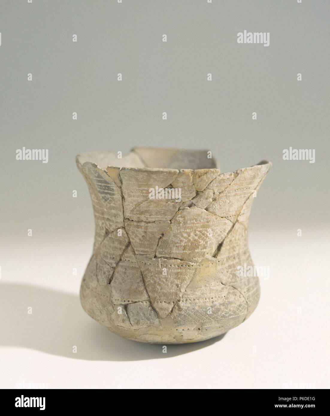 ARTE PREHISTORICO. VASO CAMPANIFORME. VALLE DEL MANZANARES. MADRID ...