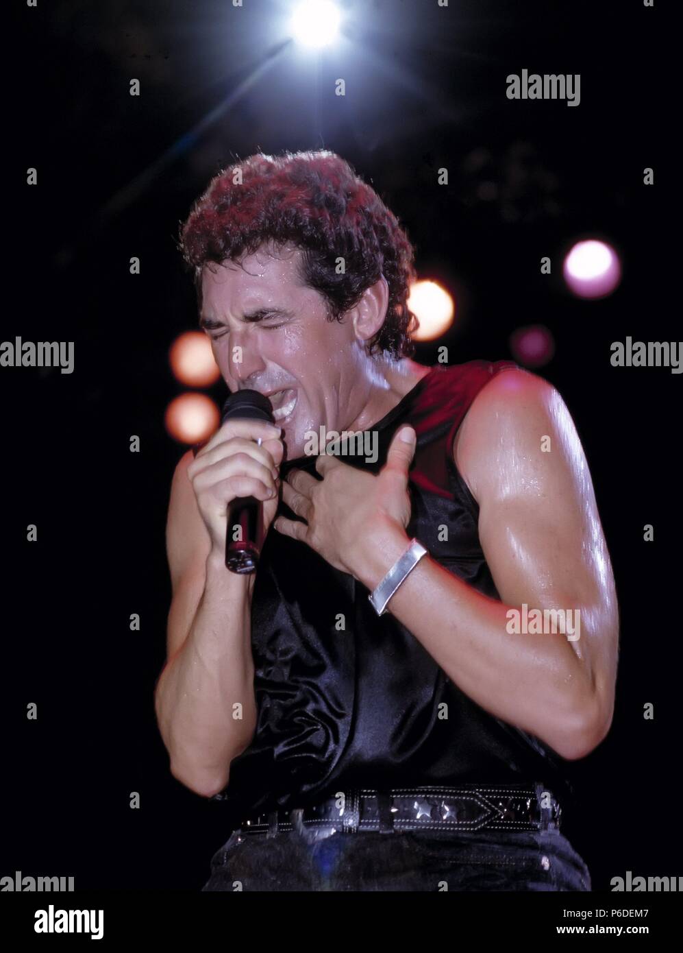 MIGUEL RIOS. CANTANTE ESPAÑOL. GRANADA 1944 Stock Photo - Alamy MIGUEL RIOS. CANTANTE ESPAÑOL. GRANADA 1944 Stock Photo - Alamy