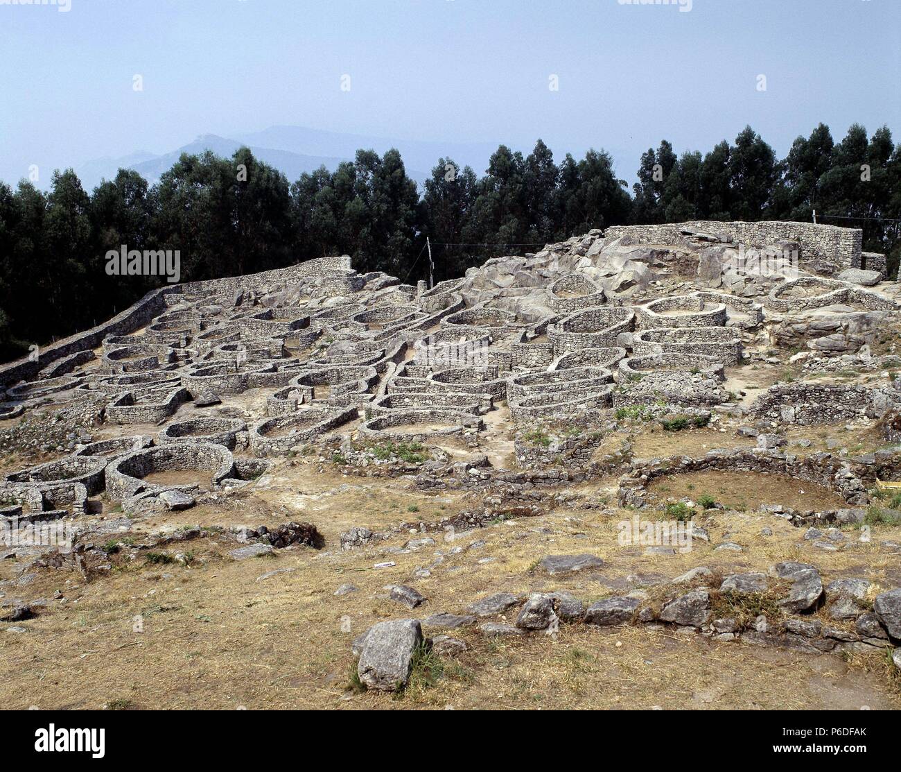 PONTEVEDRA. LA GUARDIA. RESTOS CASTRO CELTA EN EL MONTE DE SANTA TECLA ...