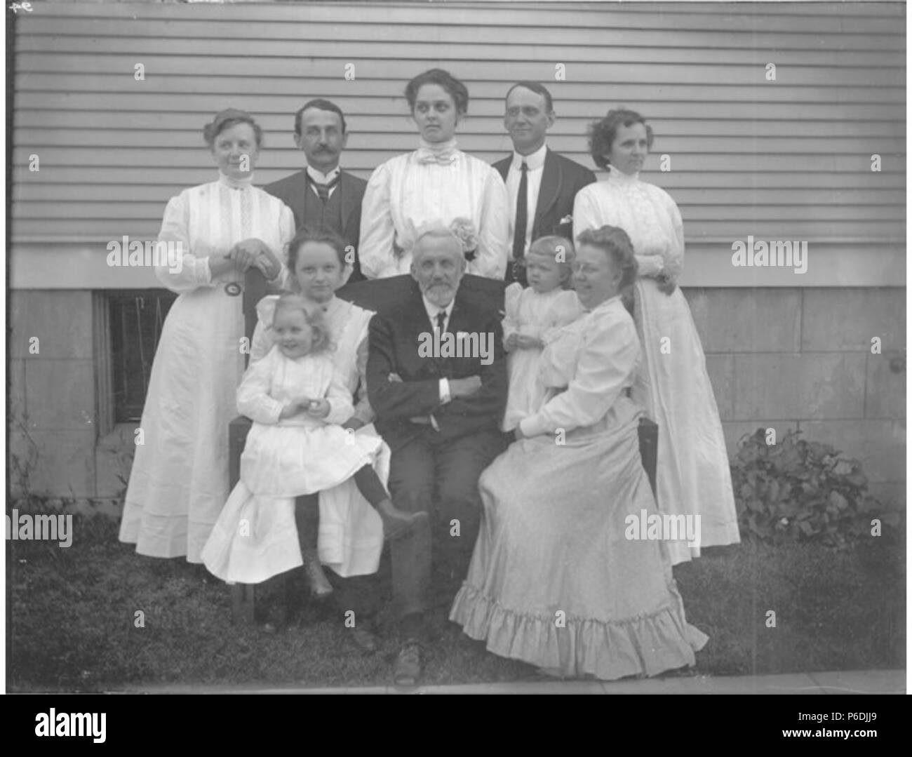 421 family hi-res stock photography and images - Alamy