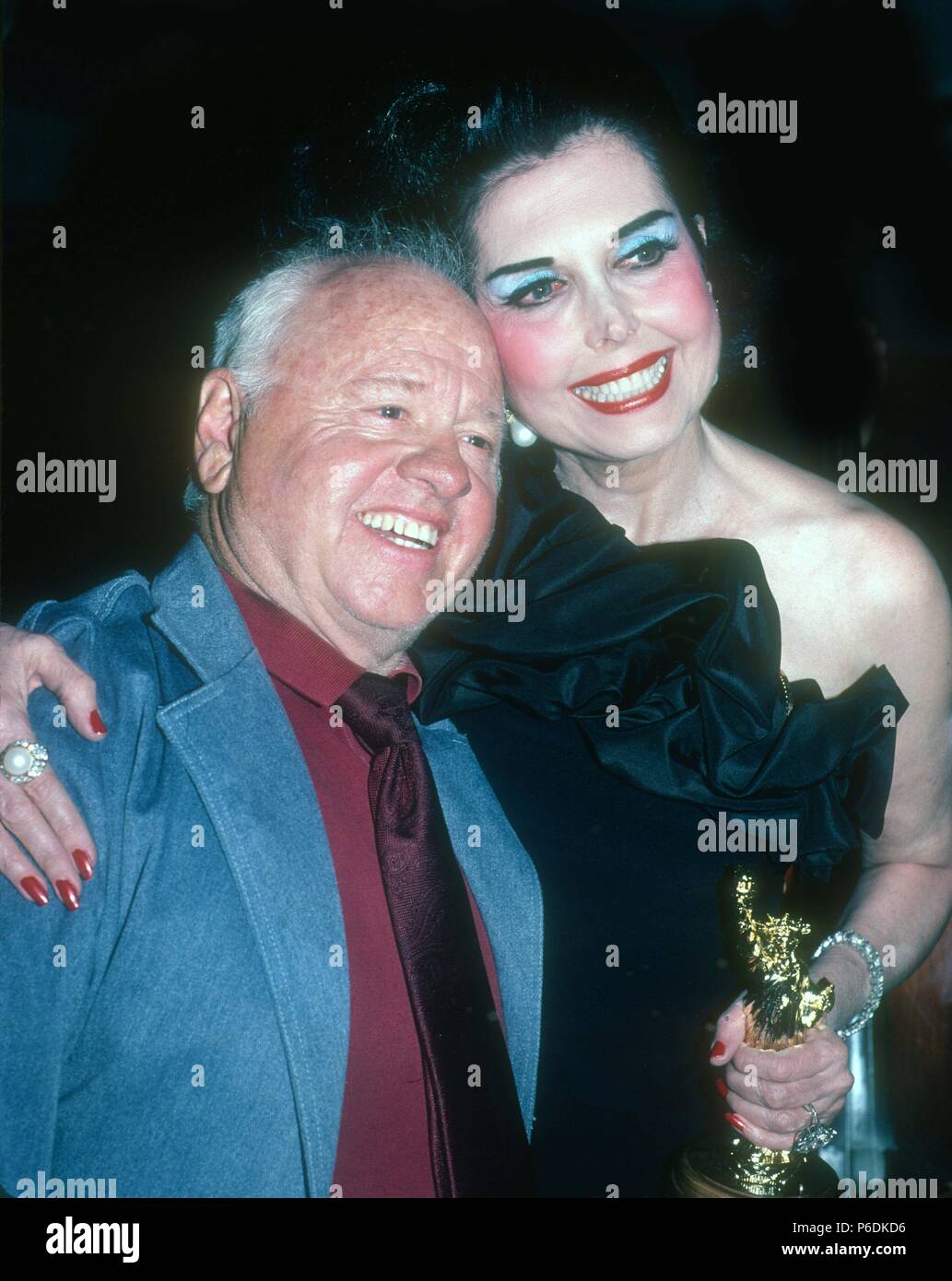 Mickey rooney 1982 hi-res stock photography and images - Alamy