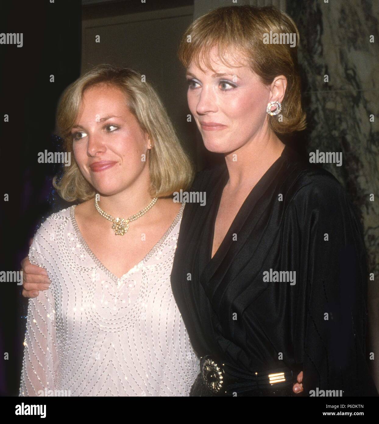 #JulieAndrews & daughter #EmmaWaltonHamilton 1982 Photo by John Barrett ...