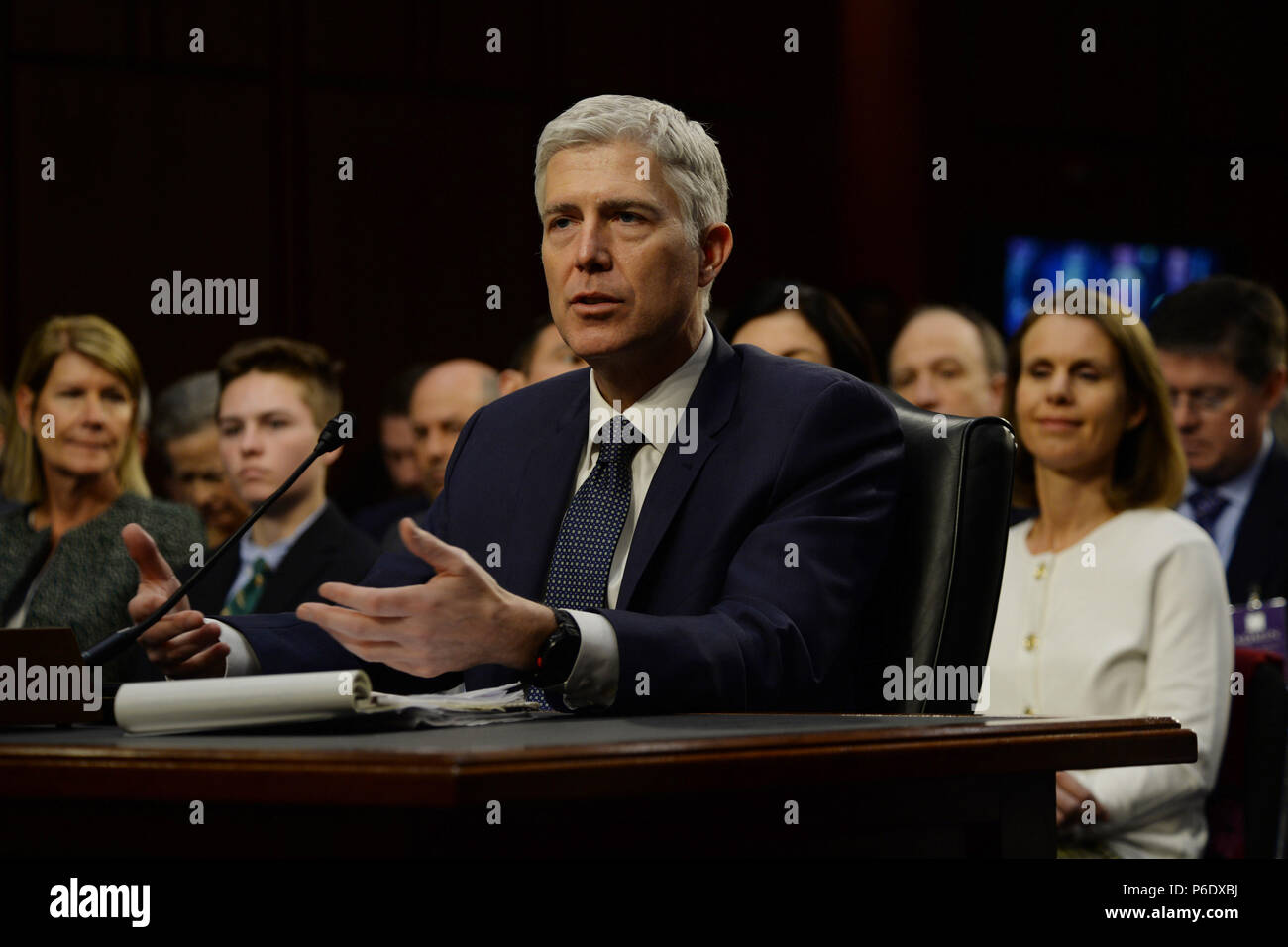 U s supreme court judge courtroom hi-res stock photography and images ...