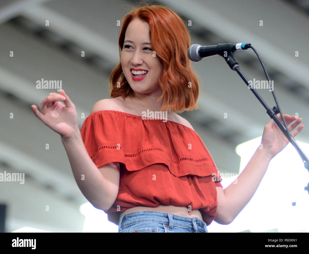 Taylor turner hi-res stock photography and images - Alamy