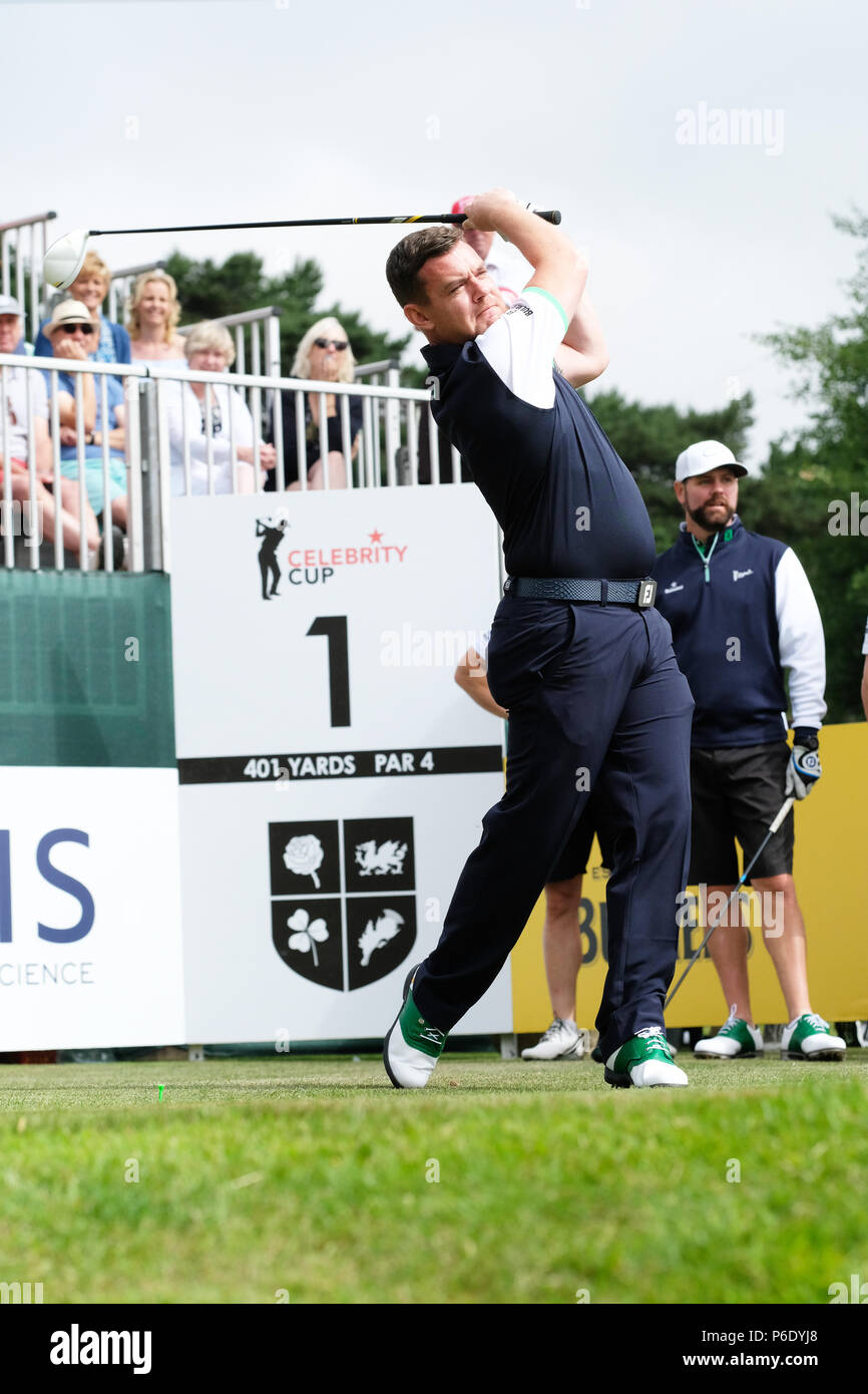 Celebrities playing golf hi-res stock photography and images - Alamy