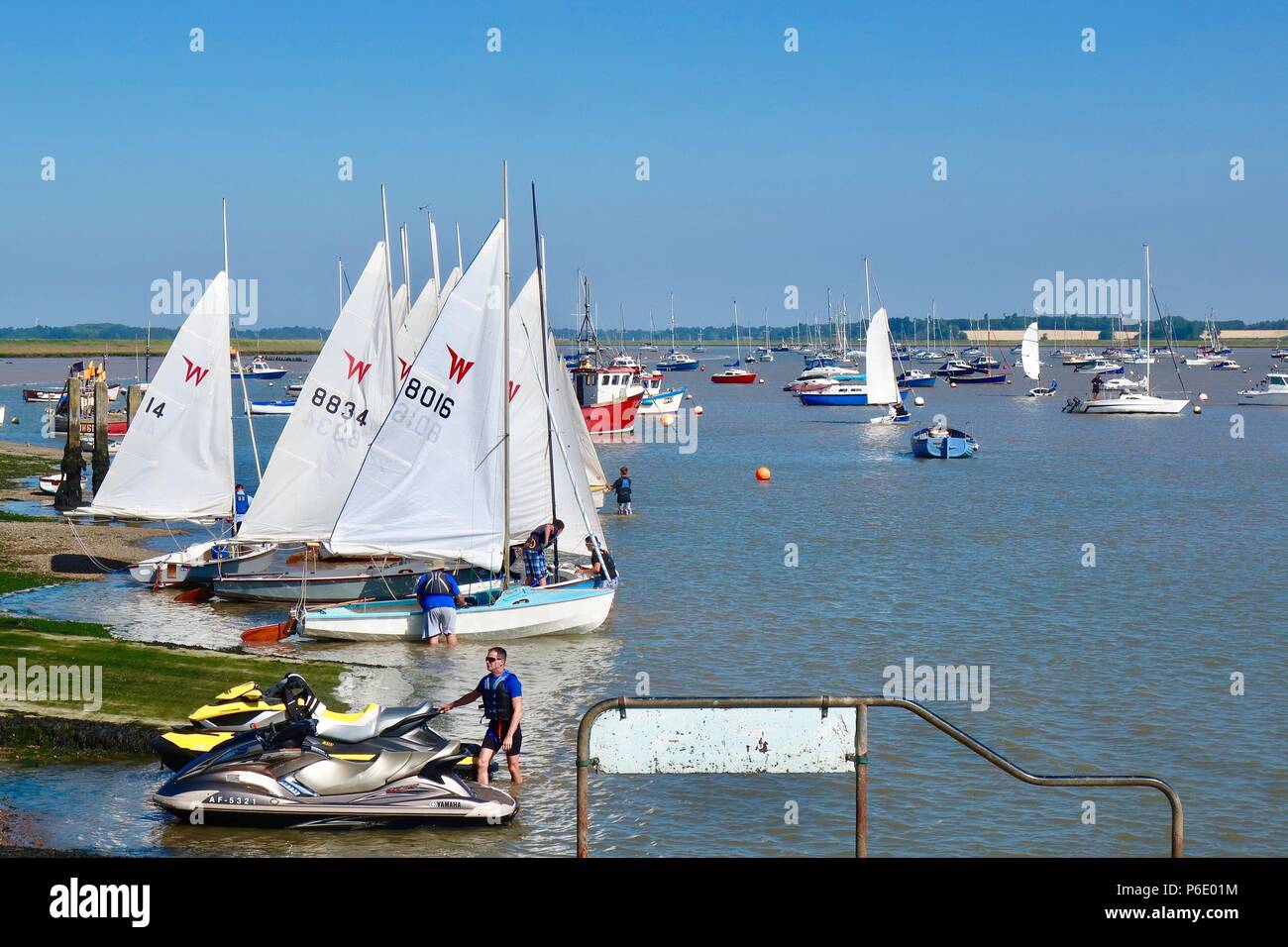 Wayfarer dinghy sailing hi-res stock photography and images - Alamy