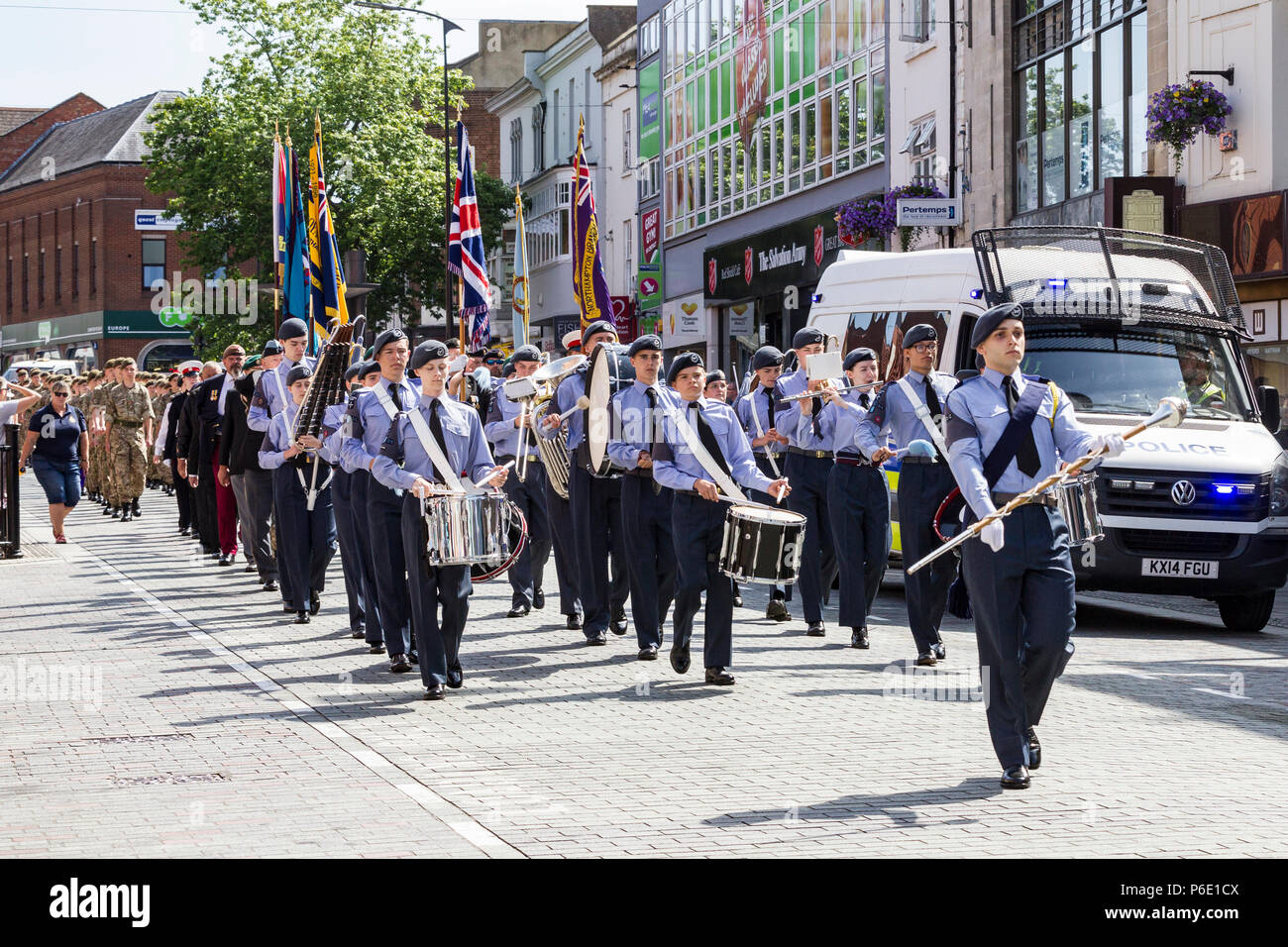 Female raf uk marching hi-res stock photography and images - Alamy