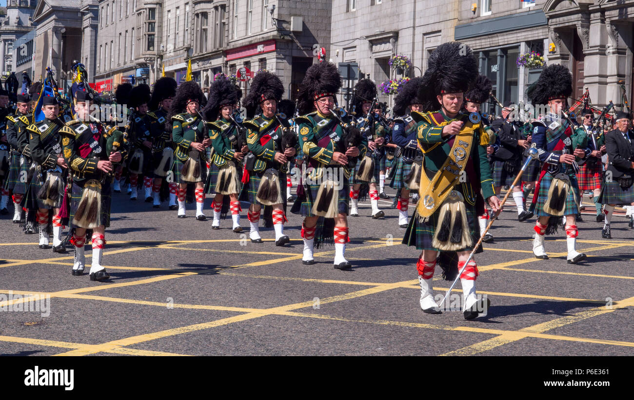 Scottish regiments kilt hi-res stock photography and images - Alamy