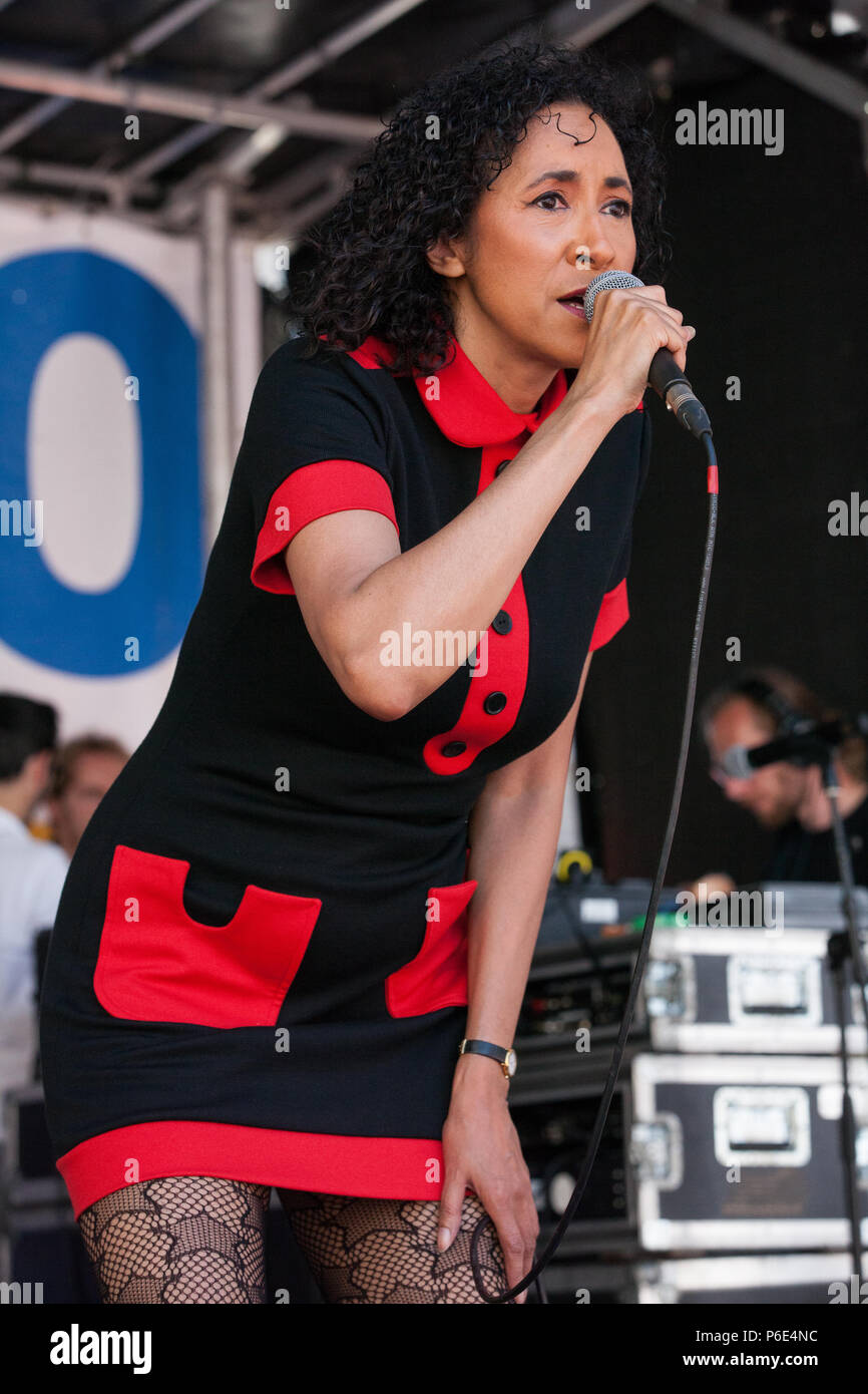 Rhoda dakar and the bodysnatchers hi-res stock photography and images ...