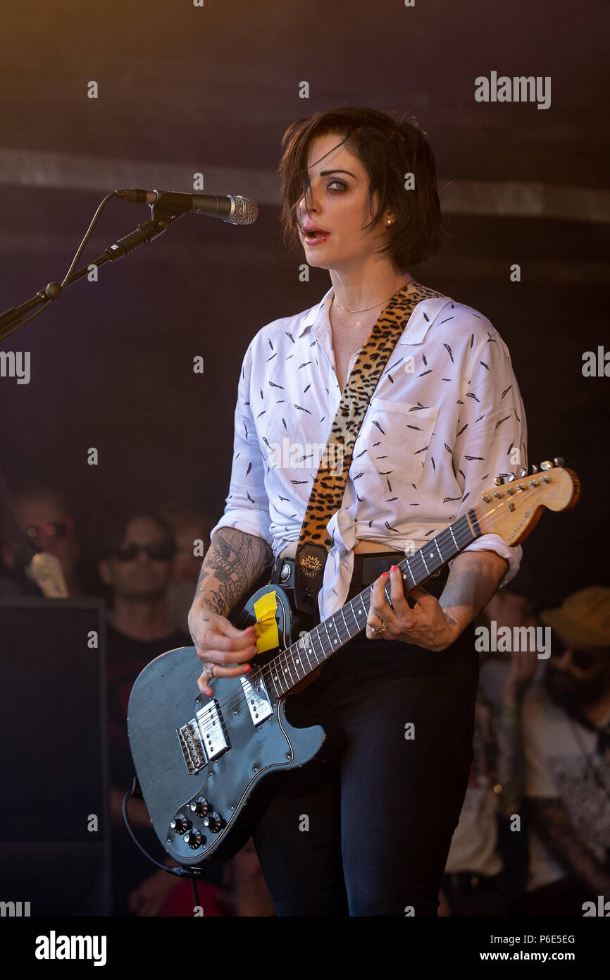 Josh homme and brody dalle hi-res stock photography and images - Alamy