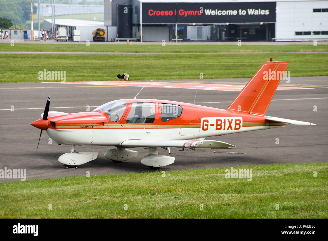 Fixed wing aircraft hi-res stock photography and images - Alamy