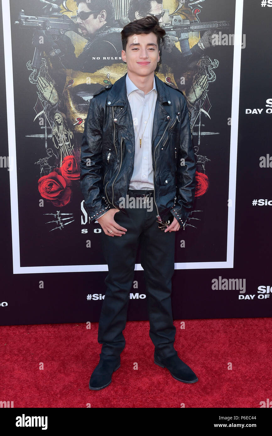 Elijah rodriguez hi-res stock photography and images - Alamy