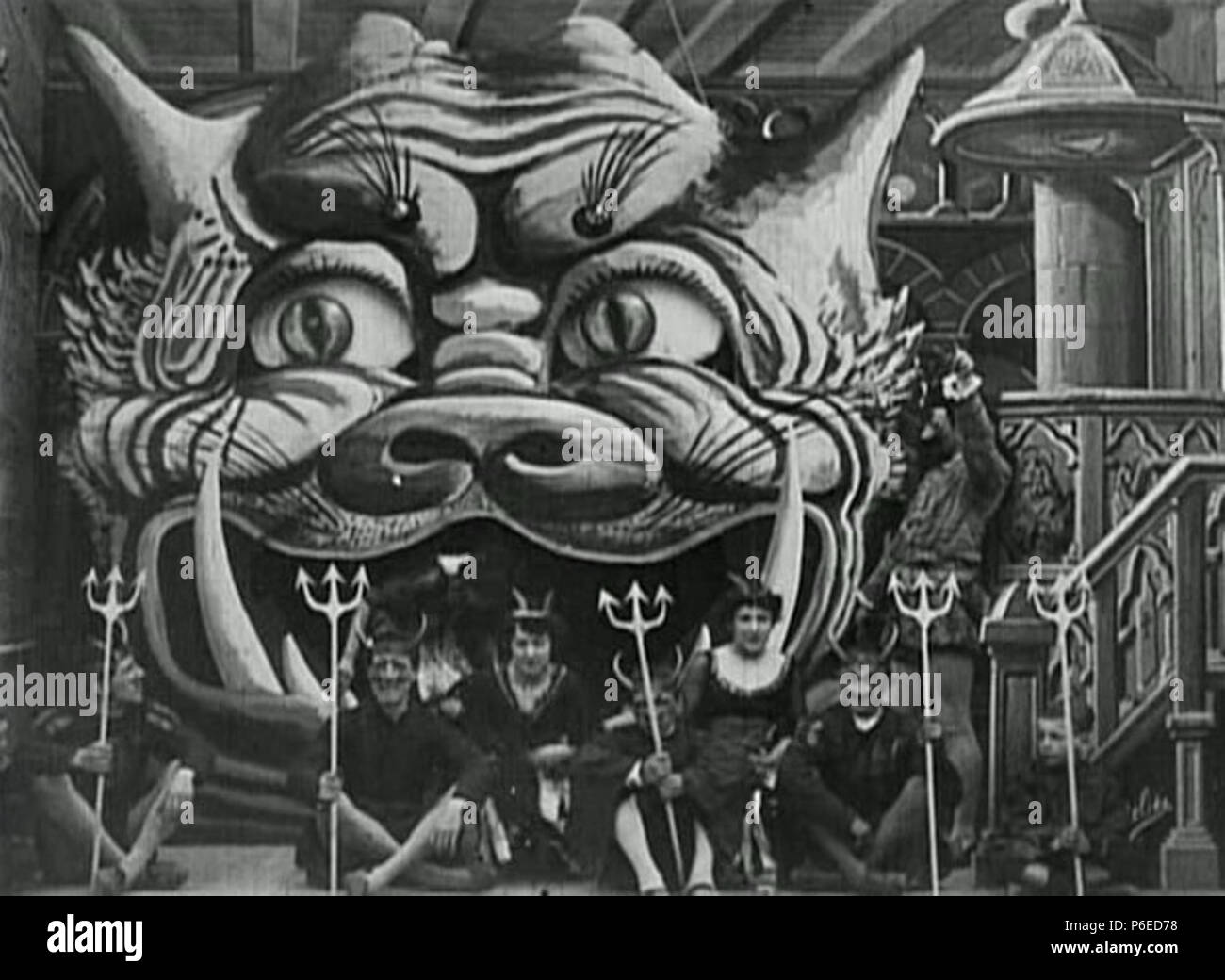 Melies diable hi-res stock photography and images - Alamy