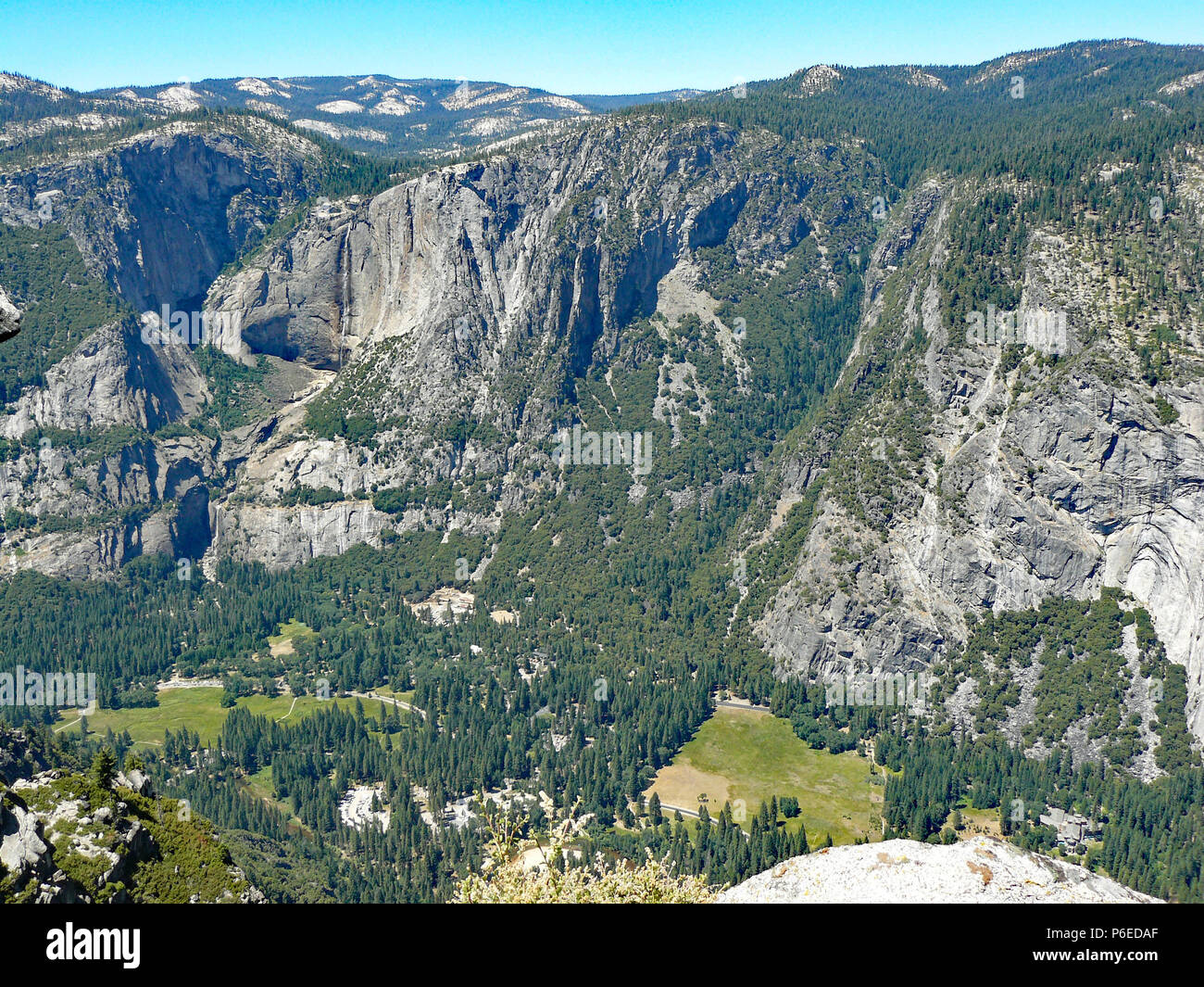 Valley floor high mountains hi-res stock photography and images - Alamy