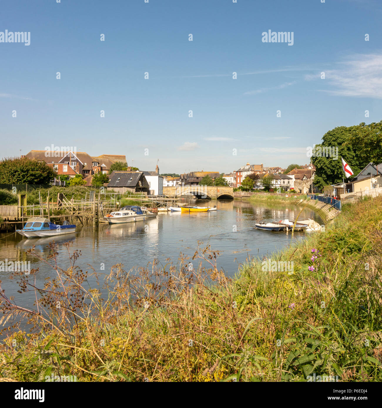 River arun town centre arundel hi-res stock photography and images - Alamy