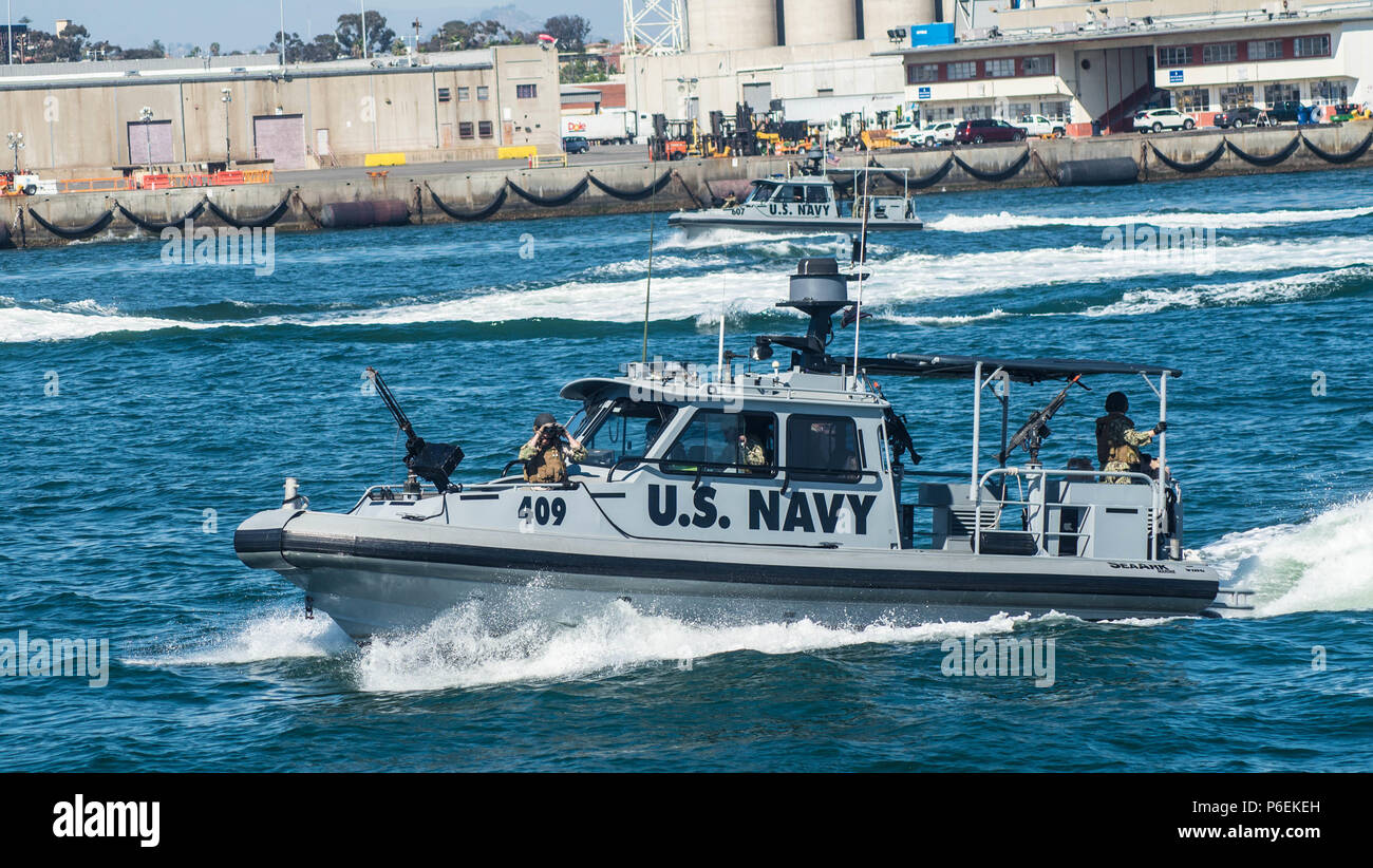 180627-N-NT795-499 SAN DIEGO (June 27, 2018) Sailors assigned to ...
