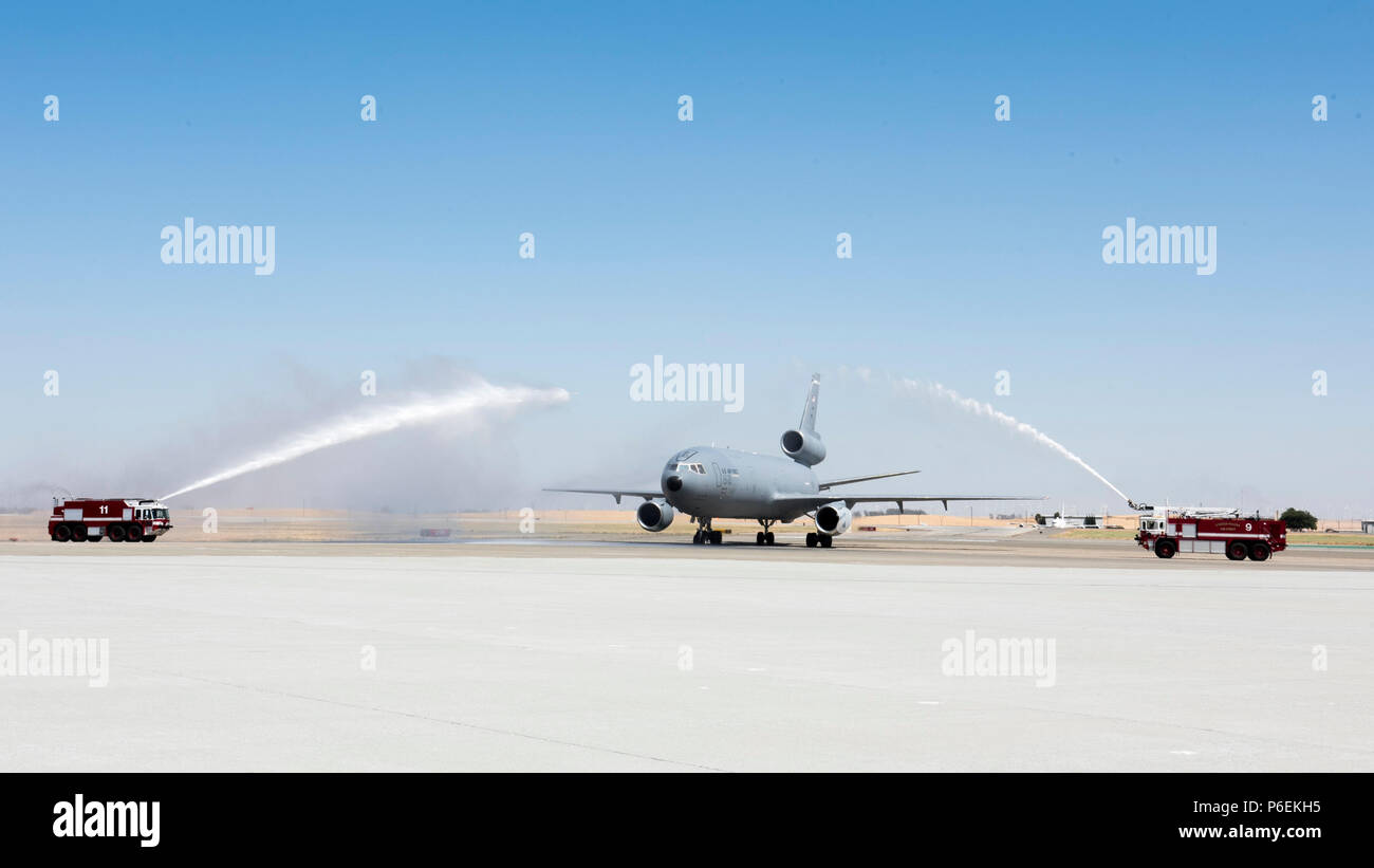 Fini flight hi-res stock photography and images - Alamy