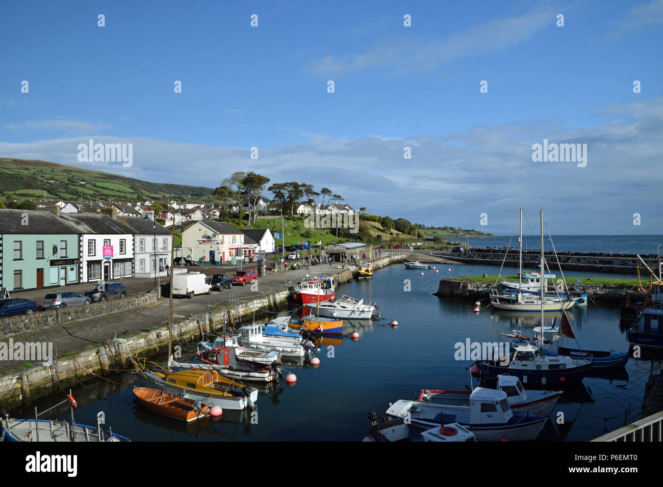 Seaside village ireland hi-res stock photography and images - Alamy