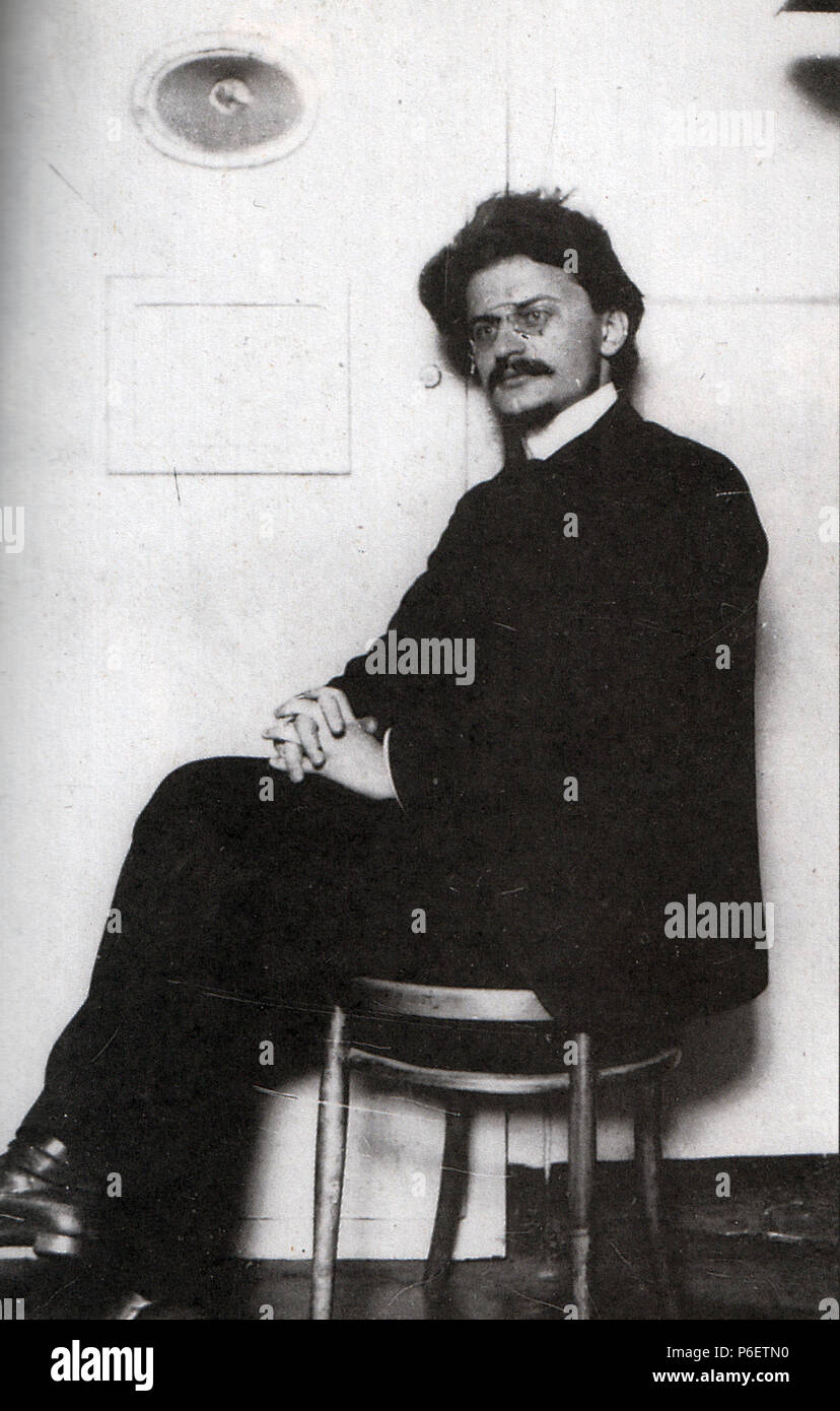 20th century russia trotsky hi-res stock photography and images - Alamy