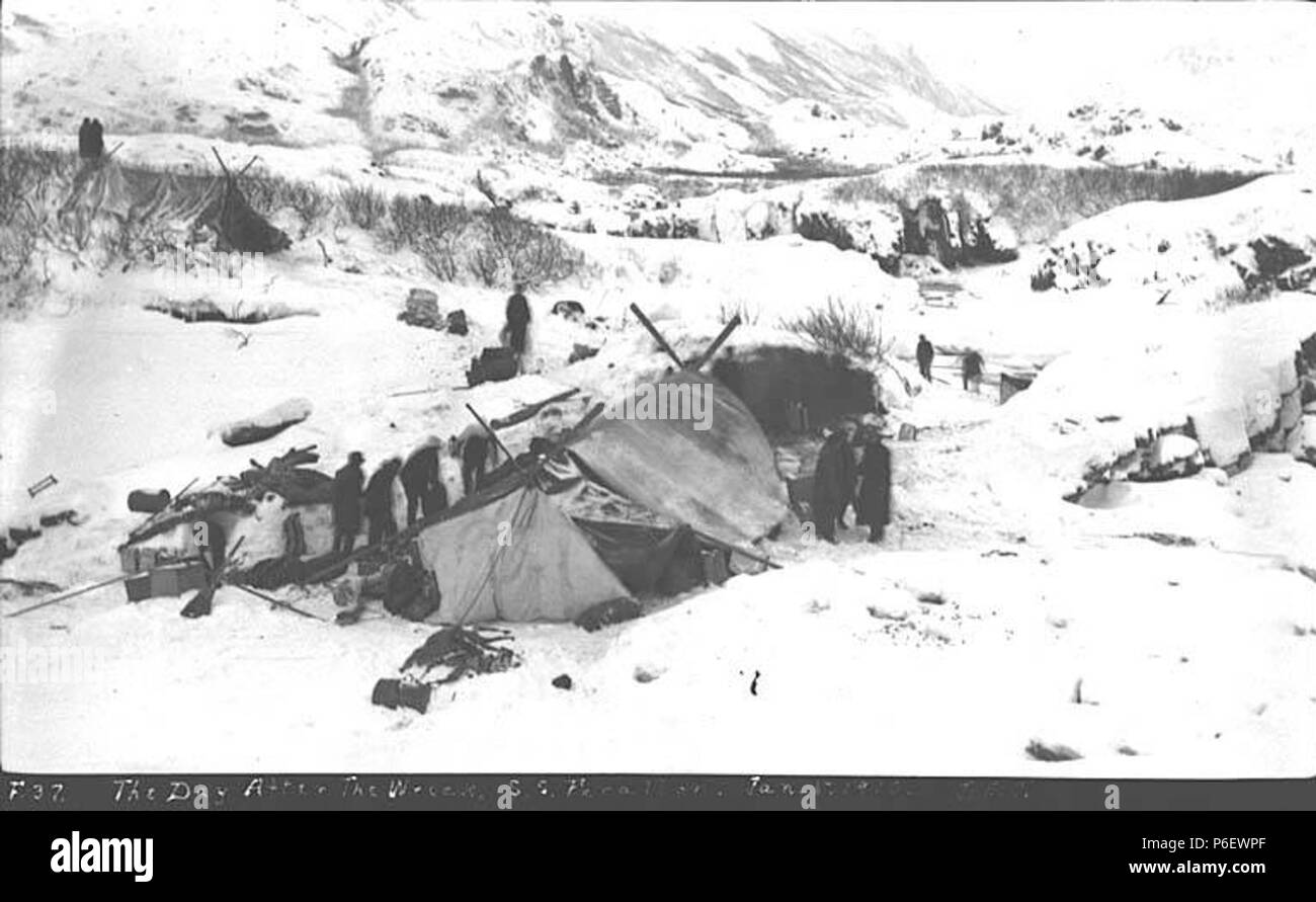 . English: Camp of the survivors of the FARALLON on the first day ...
