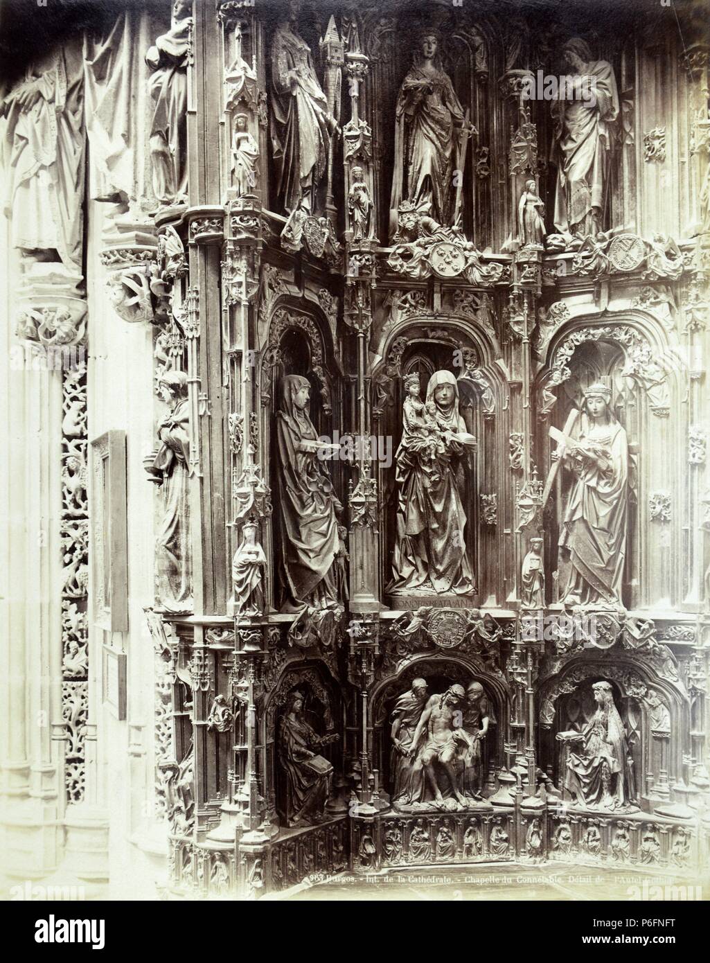 Burgos, Capilla del Condestable en la Catedral, Retablo de Santa Ana ...