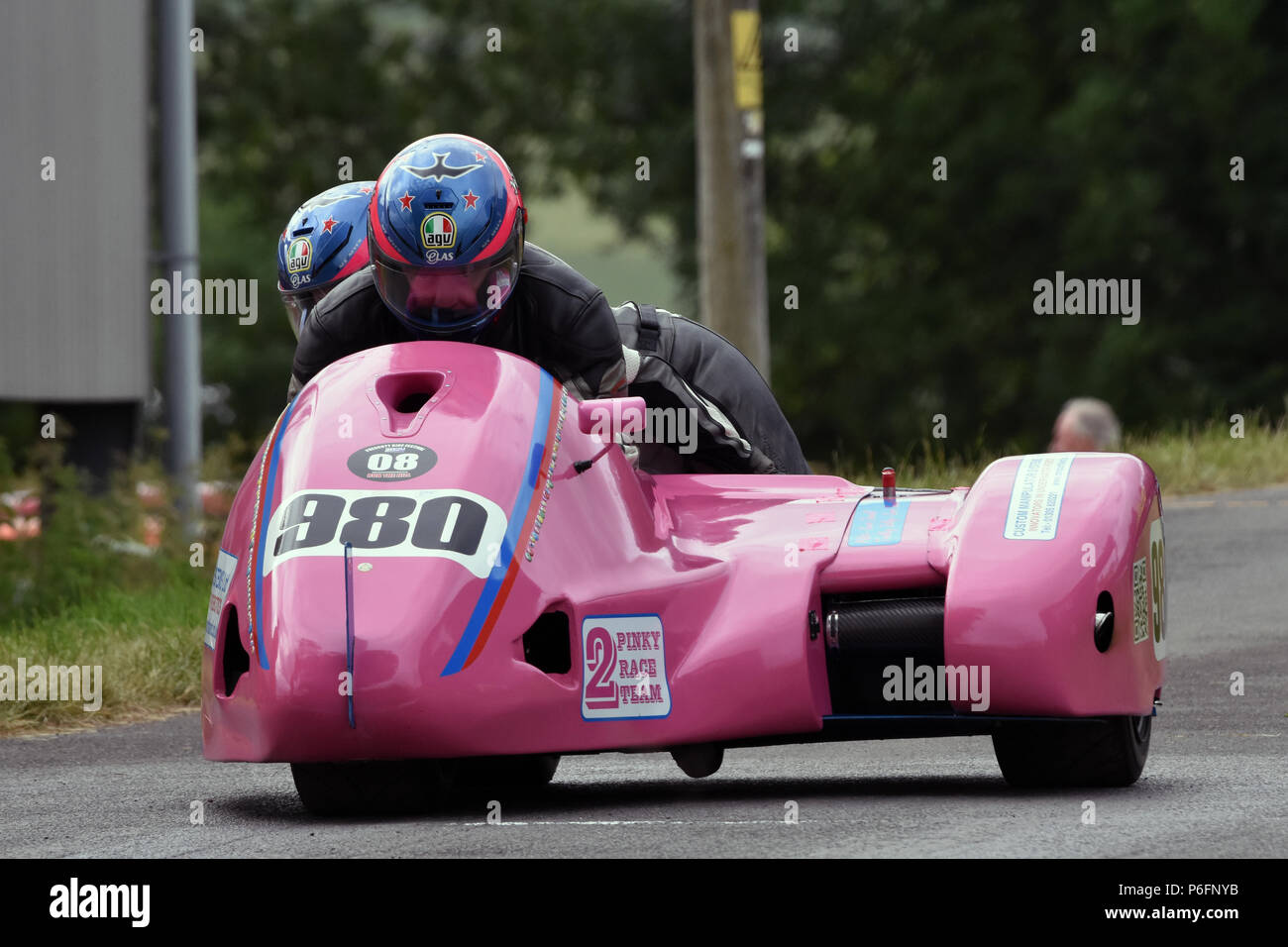 How to race people in hill climb racing 1 - mozmx