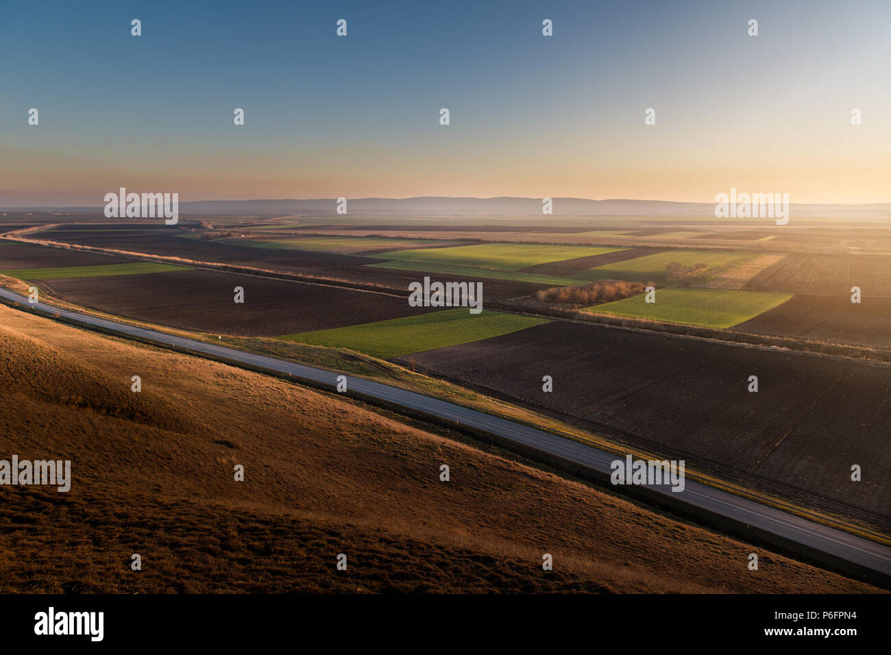 Agricultural landscape, arable crop field Stock Photo - Alamy