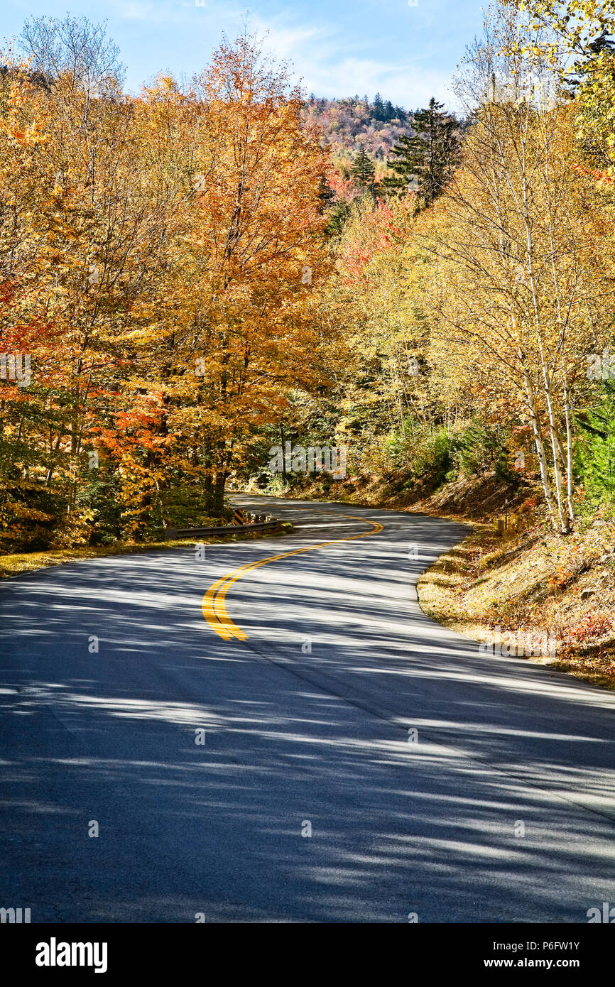 Bear Notch Road in the White Mountains National Forest, New Hampshire ...