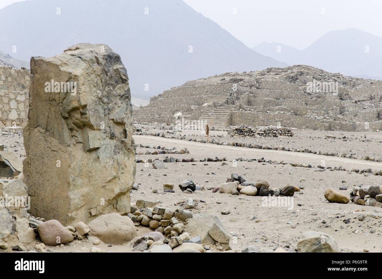 Caral ( 2600 BCE and 2000 BCE) the most ancient city of the Americas ...