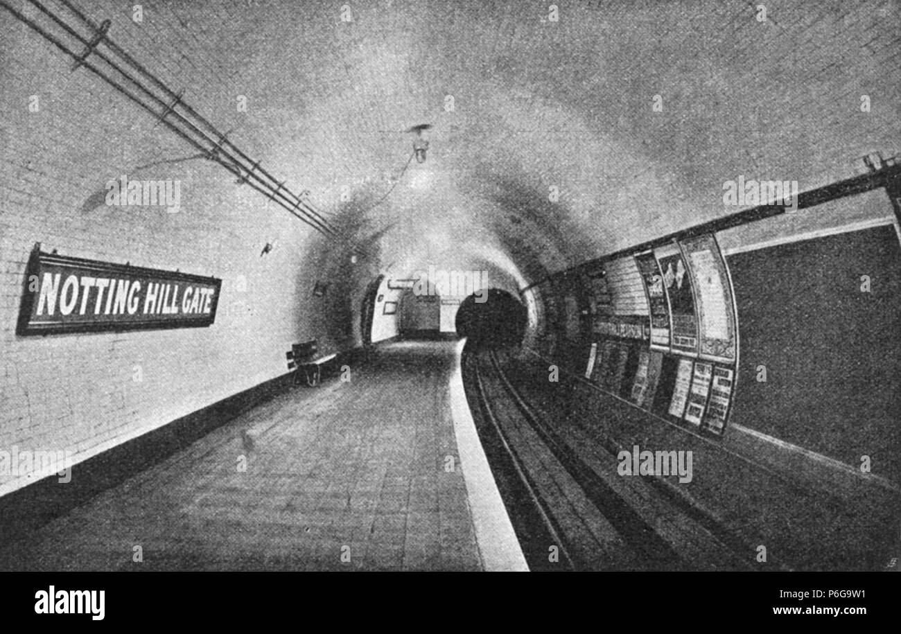 Notting hill gate station Black and White Stock Photos & Images - Alamy