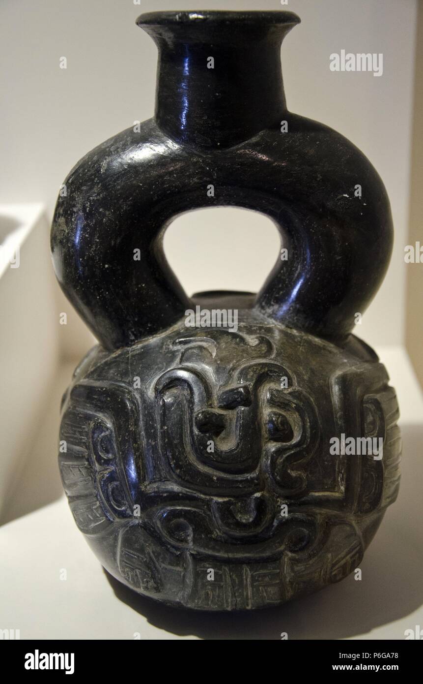Ceramic vessel Chavín culture 900 BC-200 BC Perú Stock Photo - Alamy