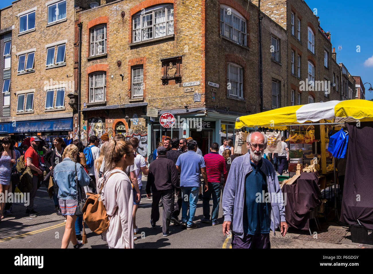 Brick Lane street scene, Borough of Tower Hamlets, London, England, U.K ...