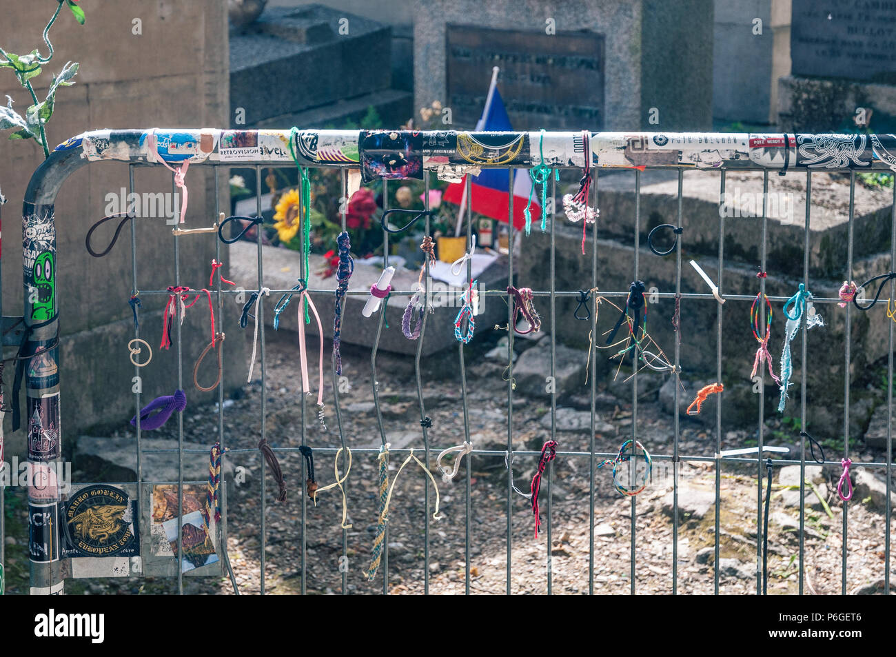 Tomb jim morrison hi-res stock photography and images - Alamy
