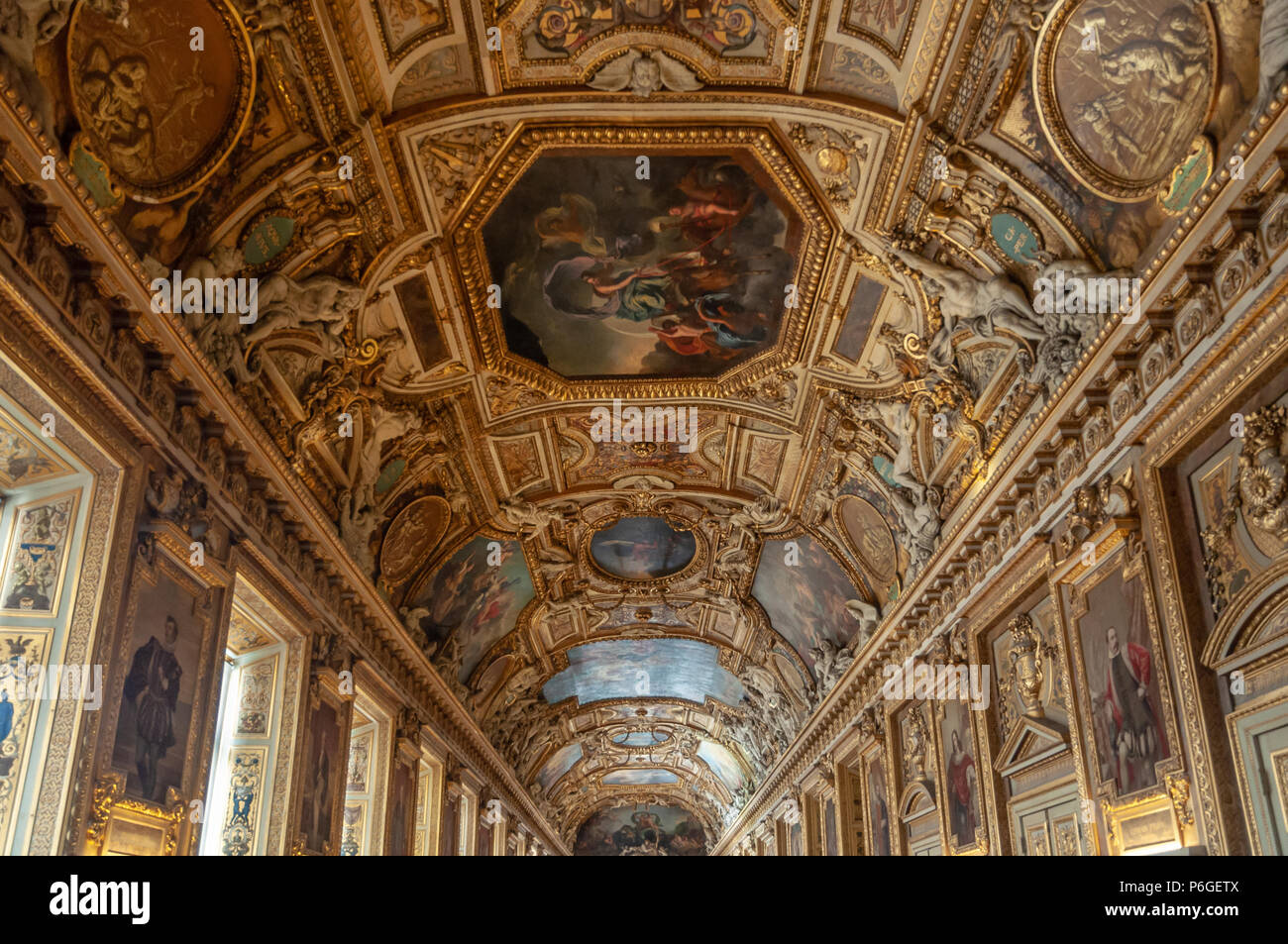 Inside the Louvre museum Stock Photo - Alamy