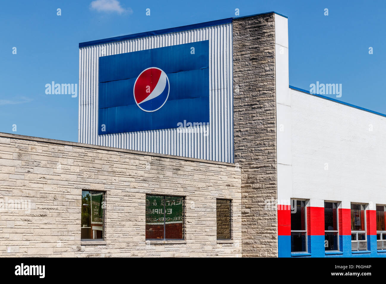 Pepsi signage hi-res stock photography and images - Alamy